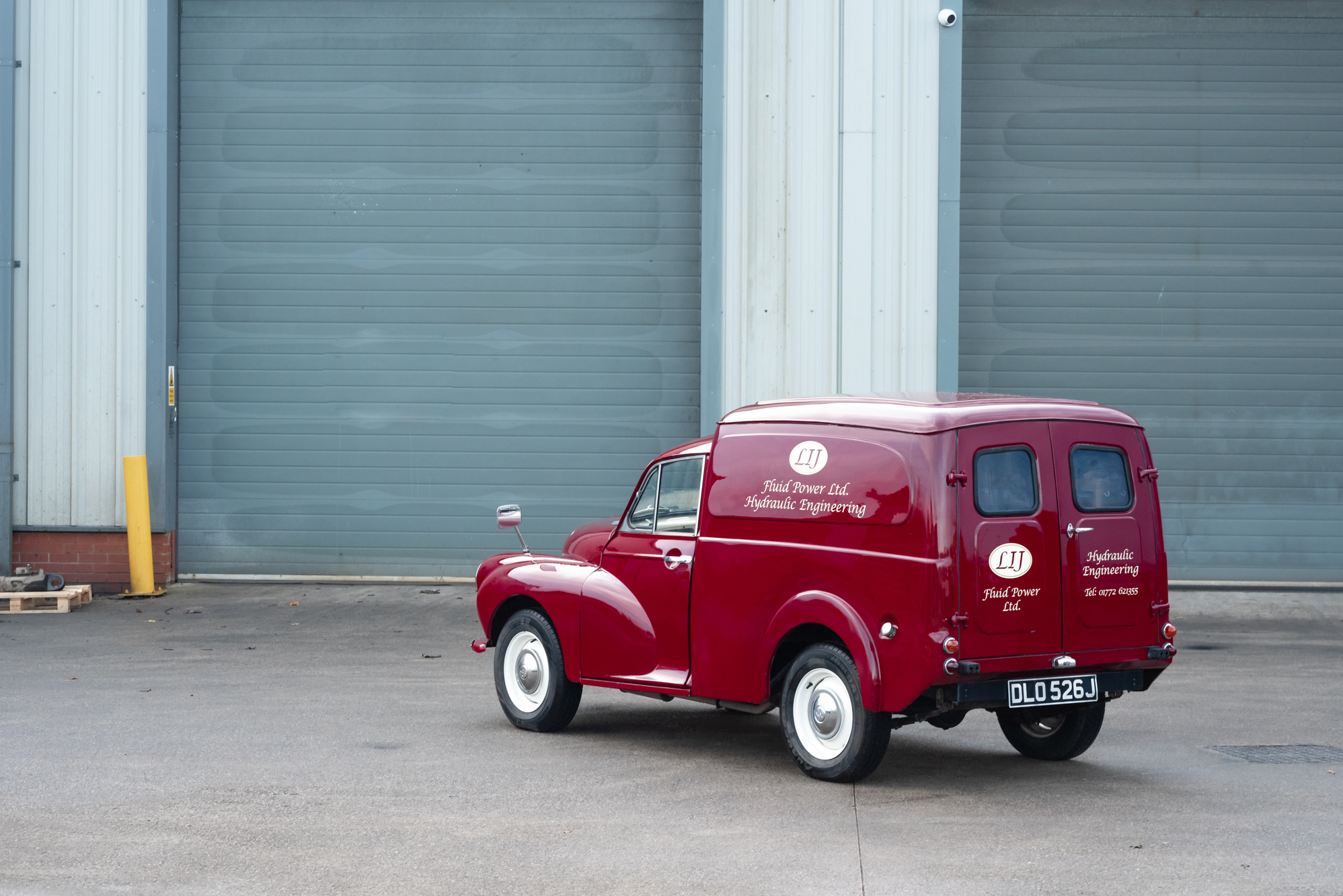 1971 MORRIS MINOR 1000 LIGHT VAN