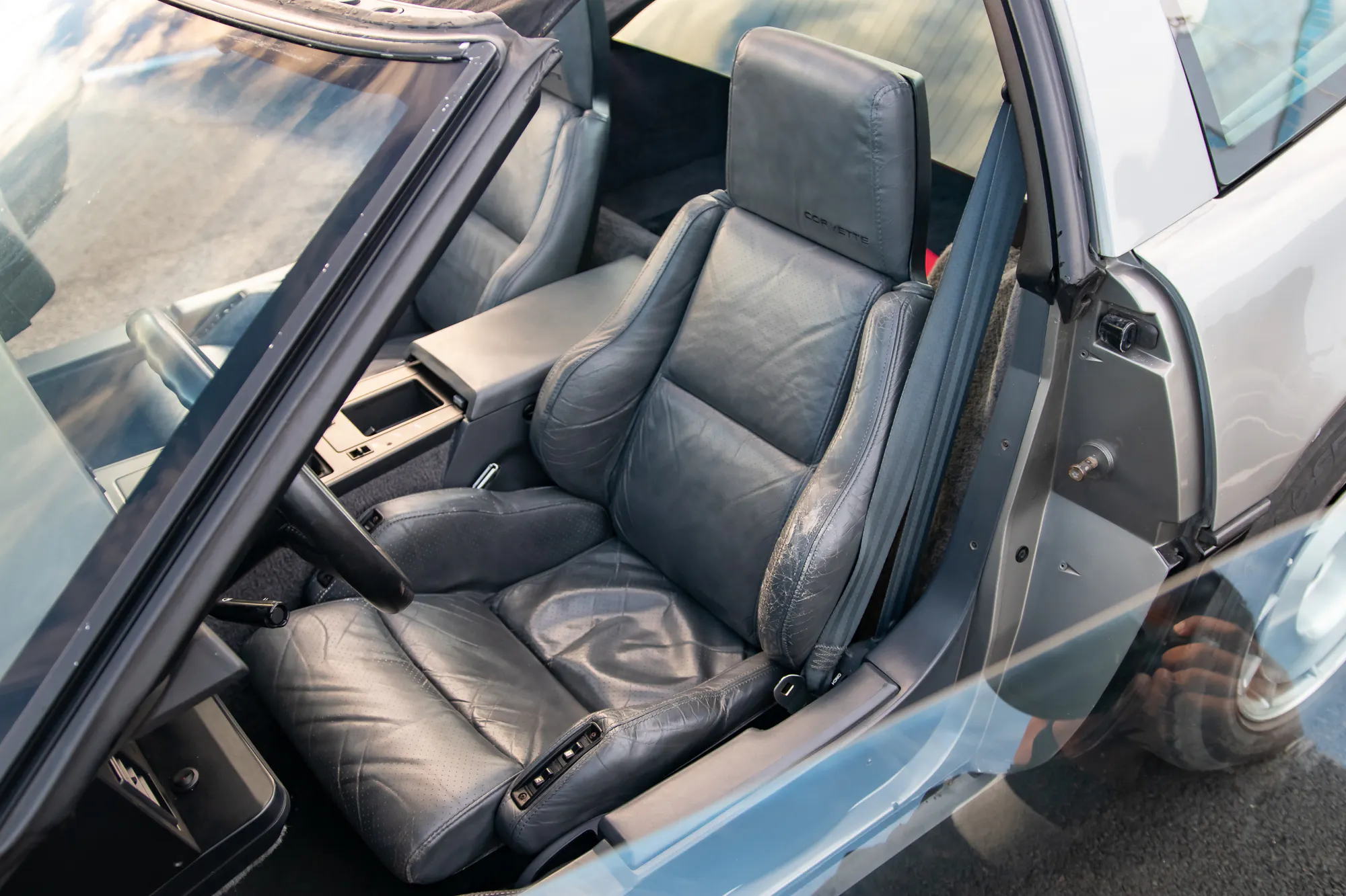 1986 CHEVROLET CORVETTE C4 - LHD