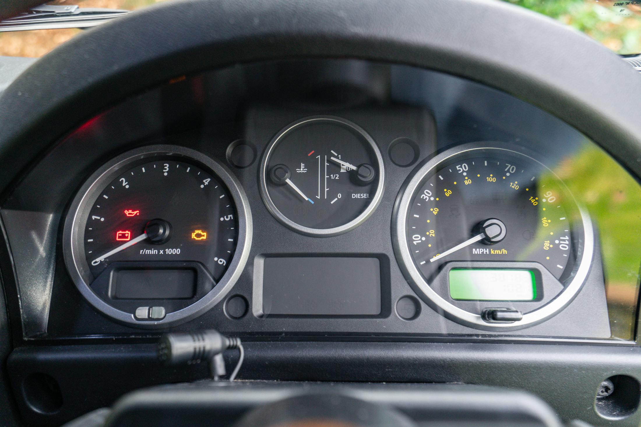 2015 LAND ROVER DEFENDER 110 XS BY URBAN AUTOMOTIVE