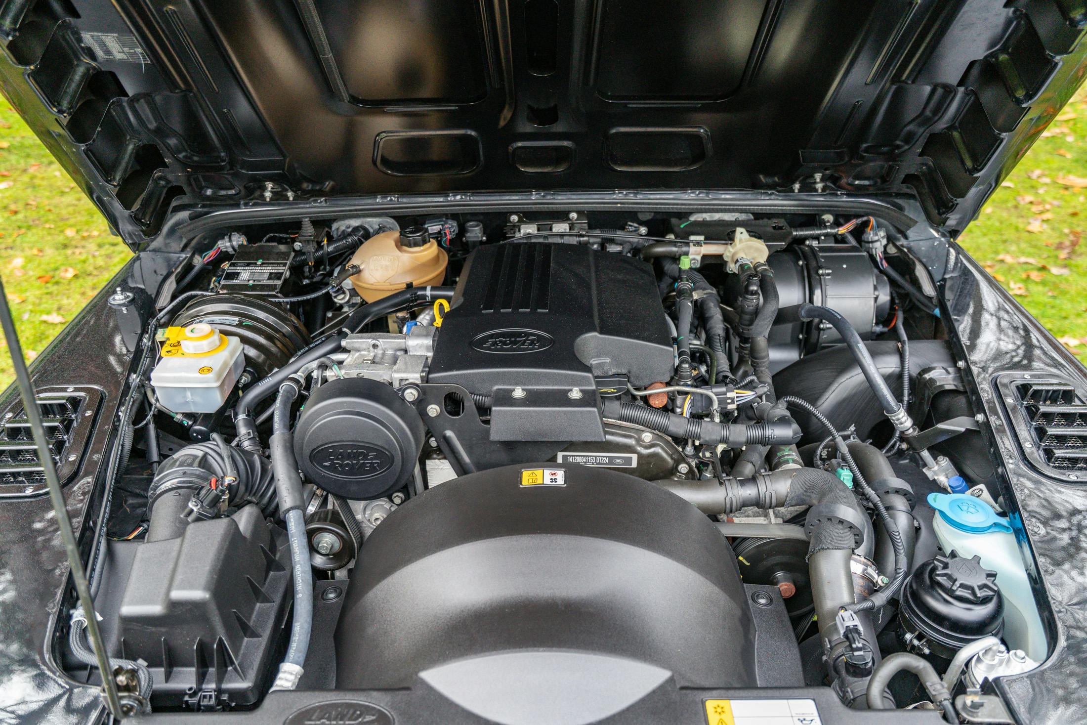 2015 LAND ROVER DEFENDER 110 XS BY URBAN AUTOMOTIVE