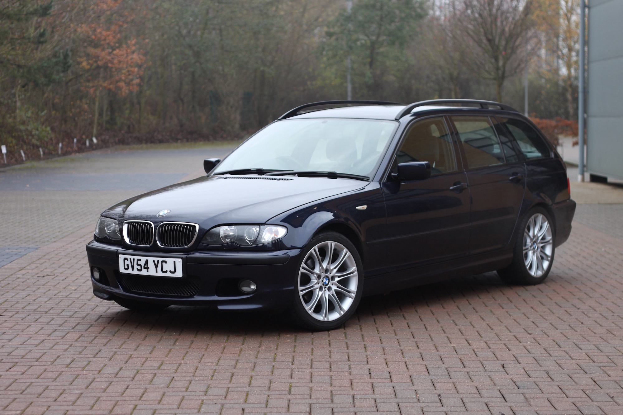 2005 BMW (E46) 325i SPORT TOURING