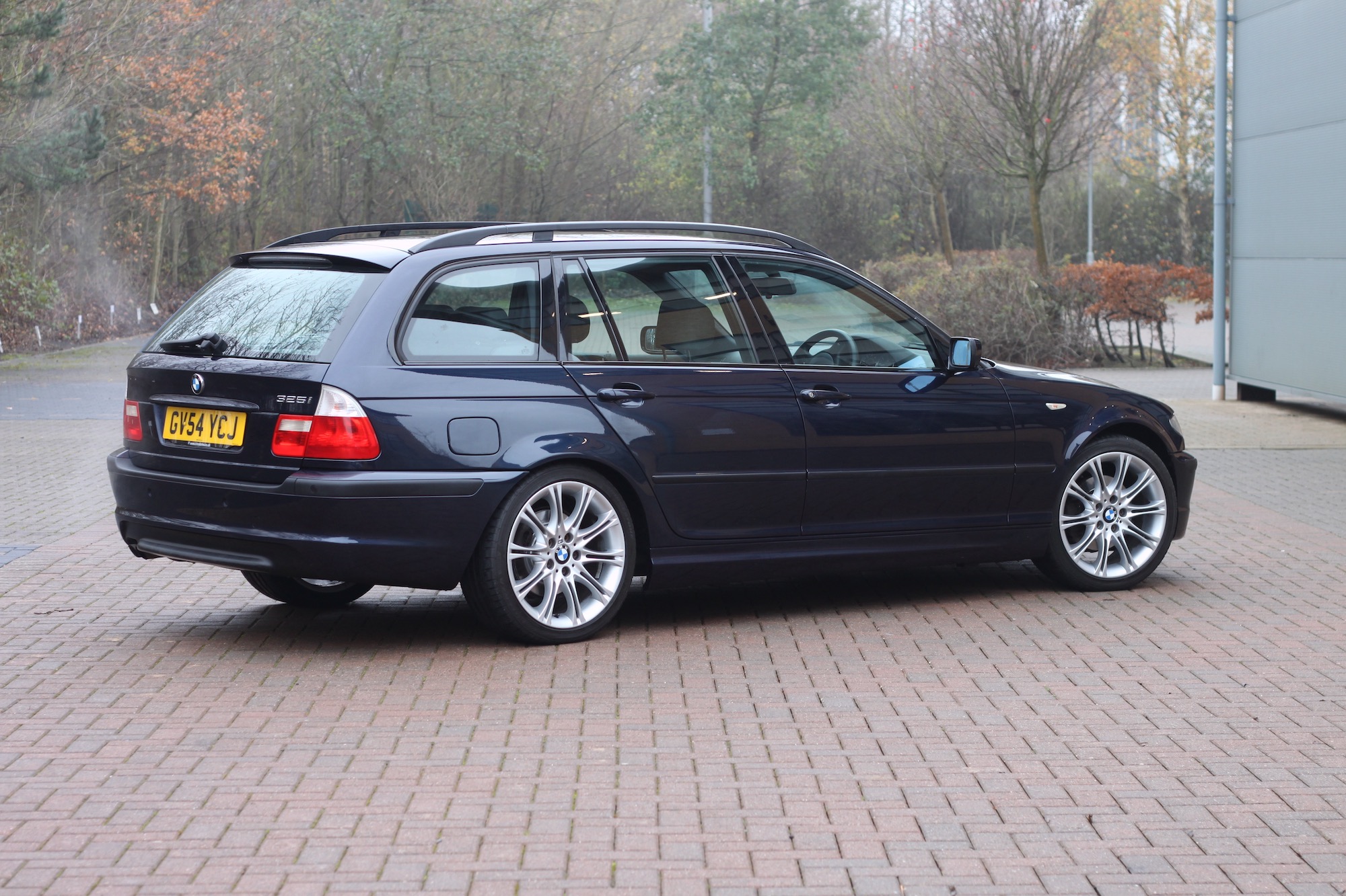 2005 BMW (E46) 325i SPORT TOURING