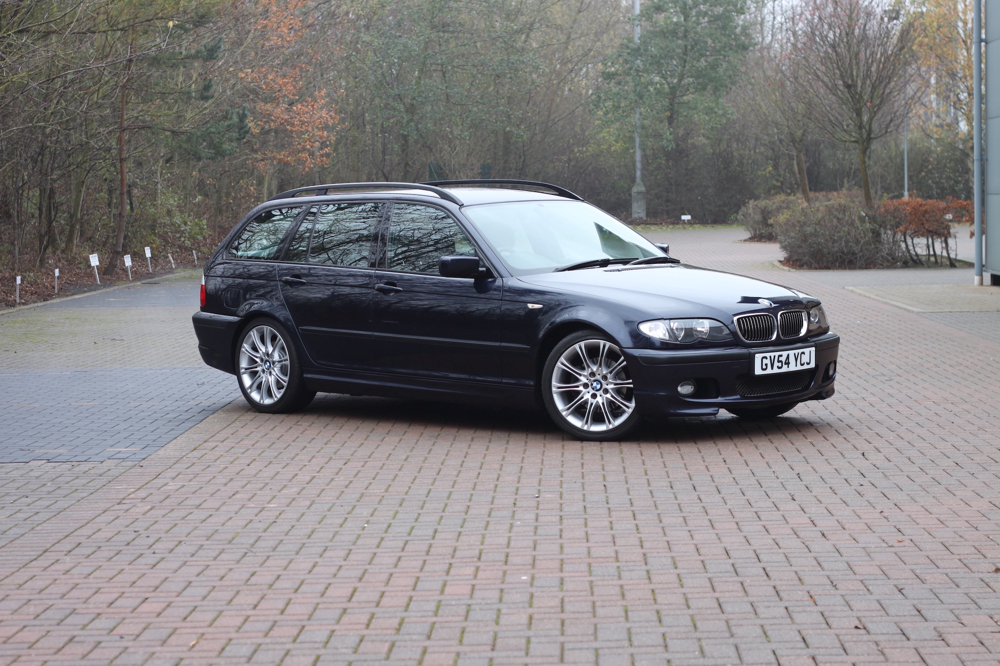 2005 BMW (E46) 325i SPORT TOURING