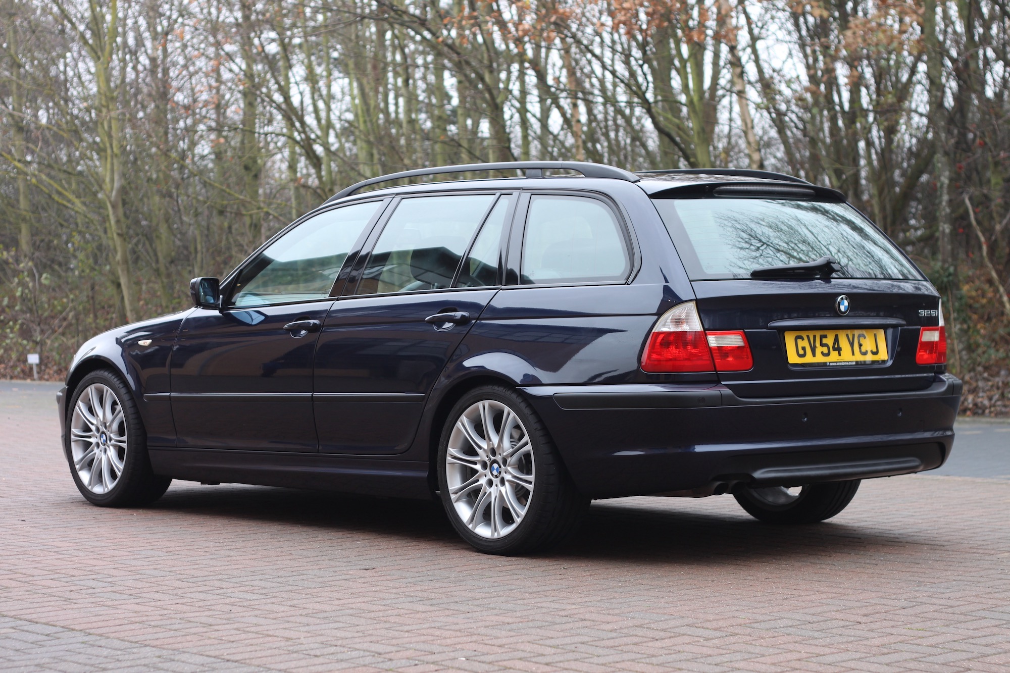 2005 BMW (E46) 325i SPORT TOURING