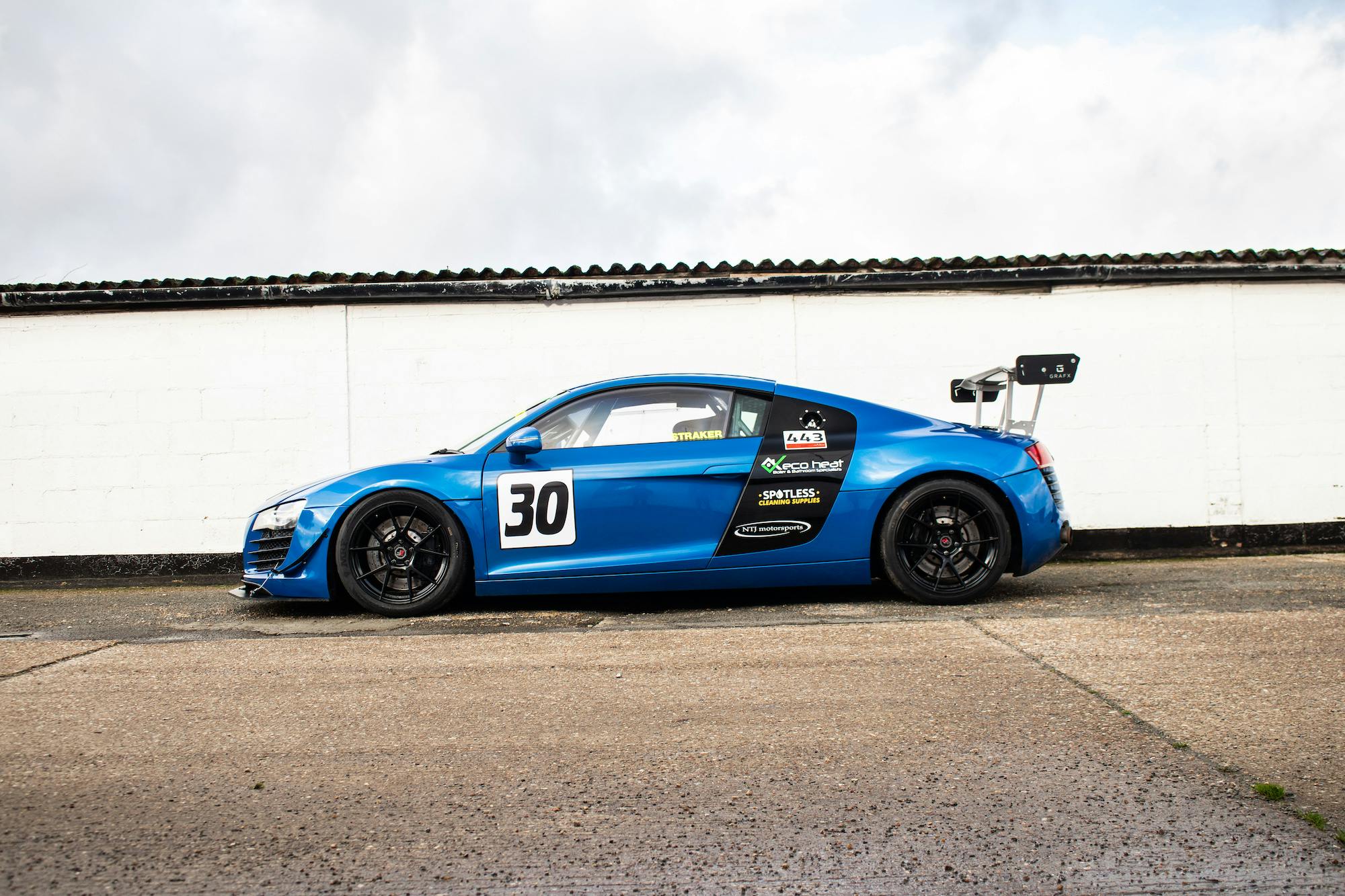 2007 AUDI R8 RACE CAR