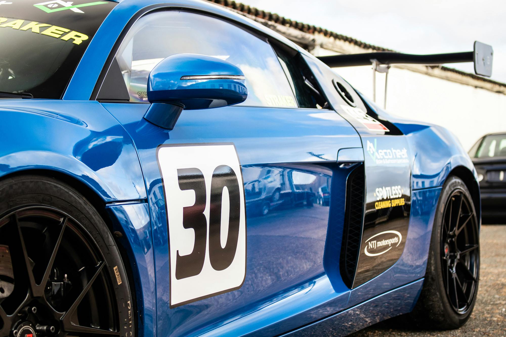 2007 AUDI R8 RACE CAR