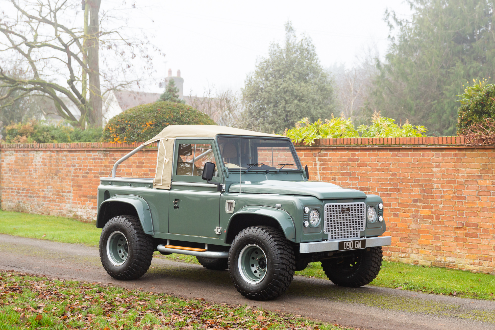 2010 LAND ROVER DEFENDER 90 'OUTLANDER' for sale by auction in Henley ...
