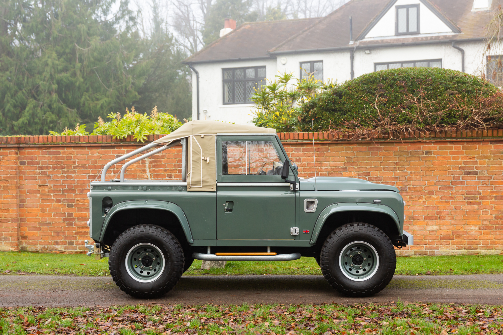2010 LAND ROVER DEFENDER 90 'OUTLANDER' for sale by auction in Henley ...