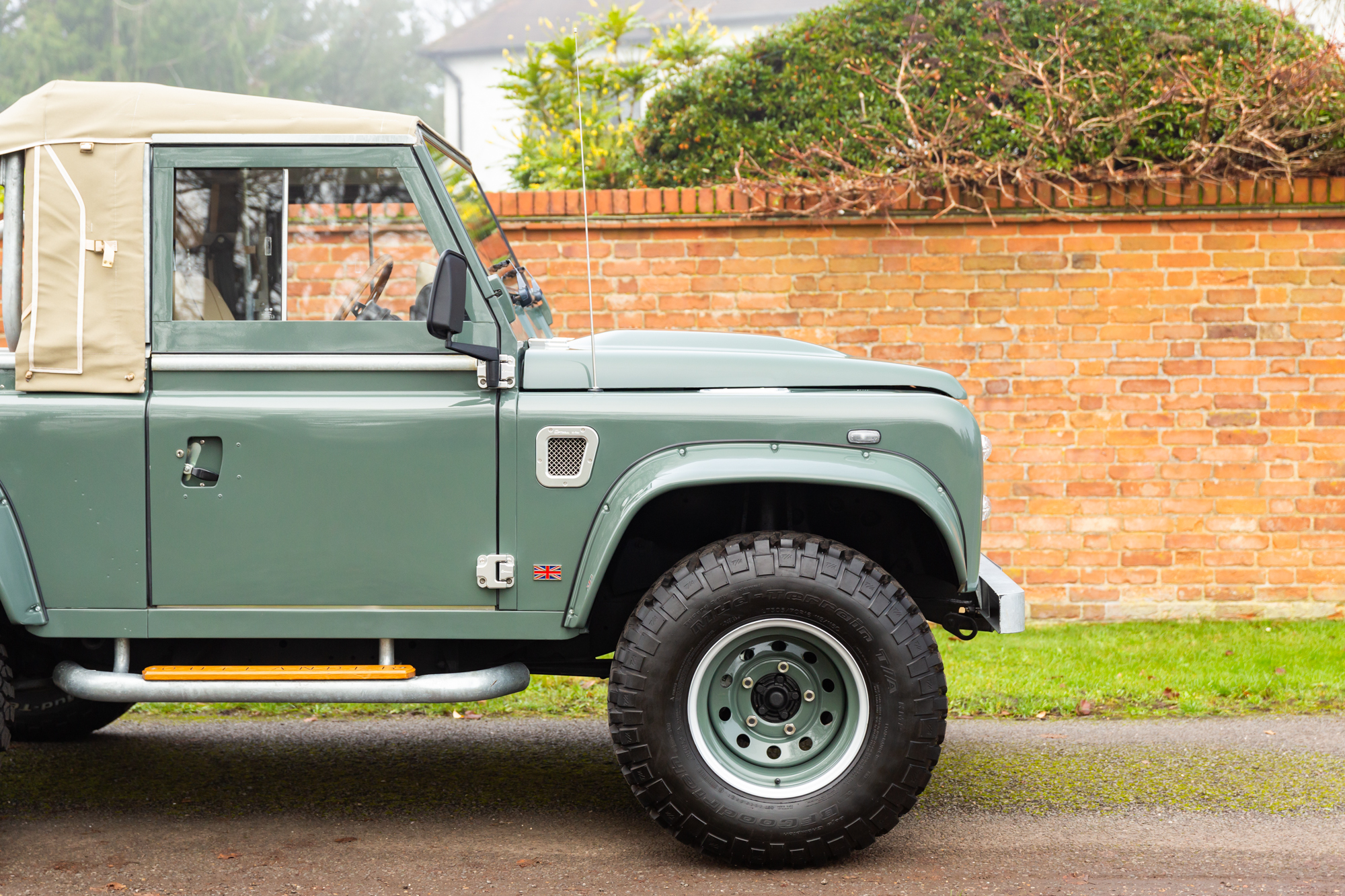 2010 LAND ROVER DEFENDER 90 'OUTLANDER' for sale by auction in Henley ...