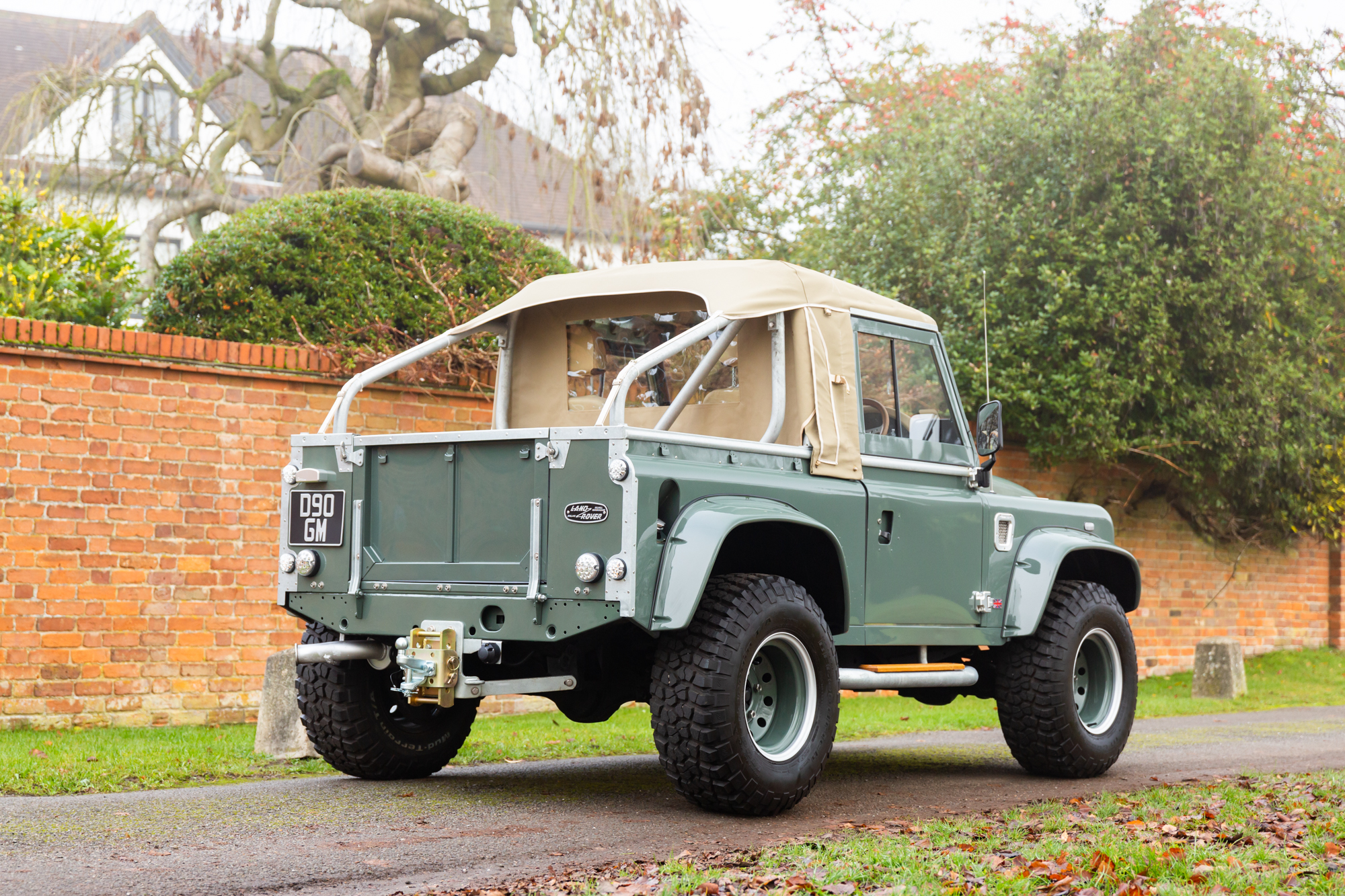 2010 LAND ROVER DEFENDER 90 'OUTLANDER' for sale by auction in Henley ...
