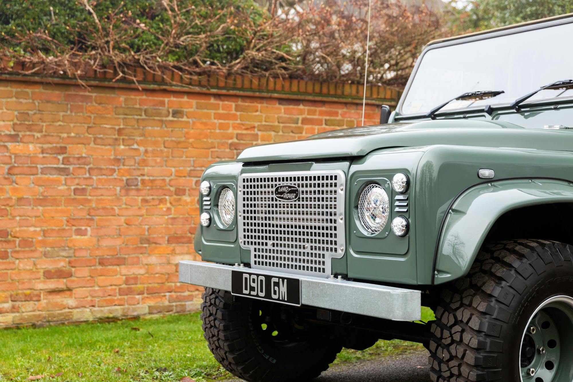2010 LAND ROVER DEFENDER 90 'OUTLANDER'