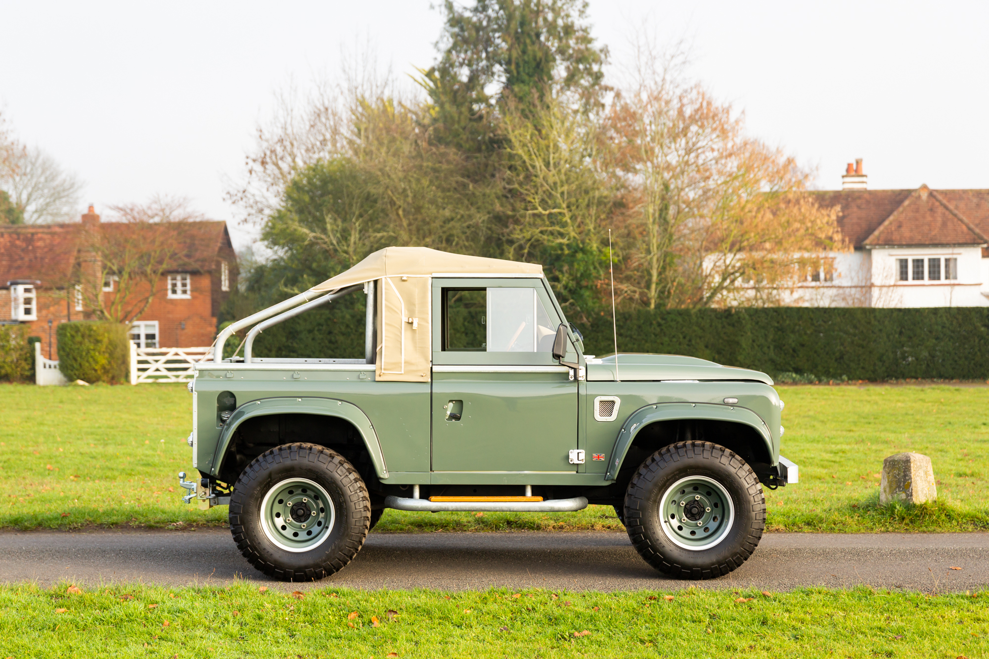 2010 LAND ROVER DEFENDER 90 'OUTLANDER' for sale by auction in Henley ...