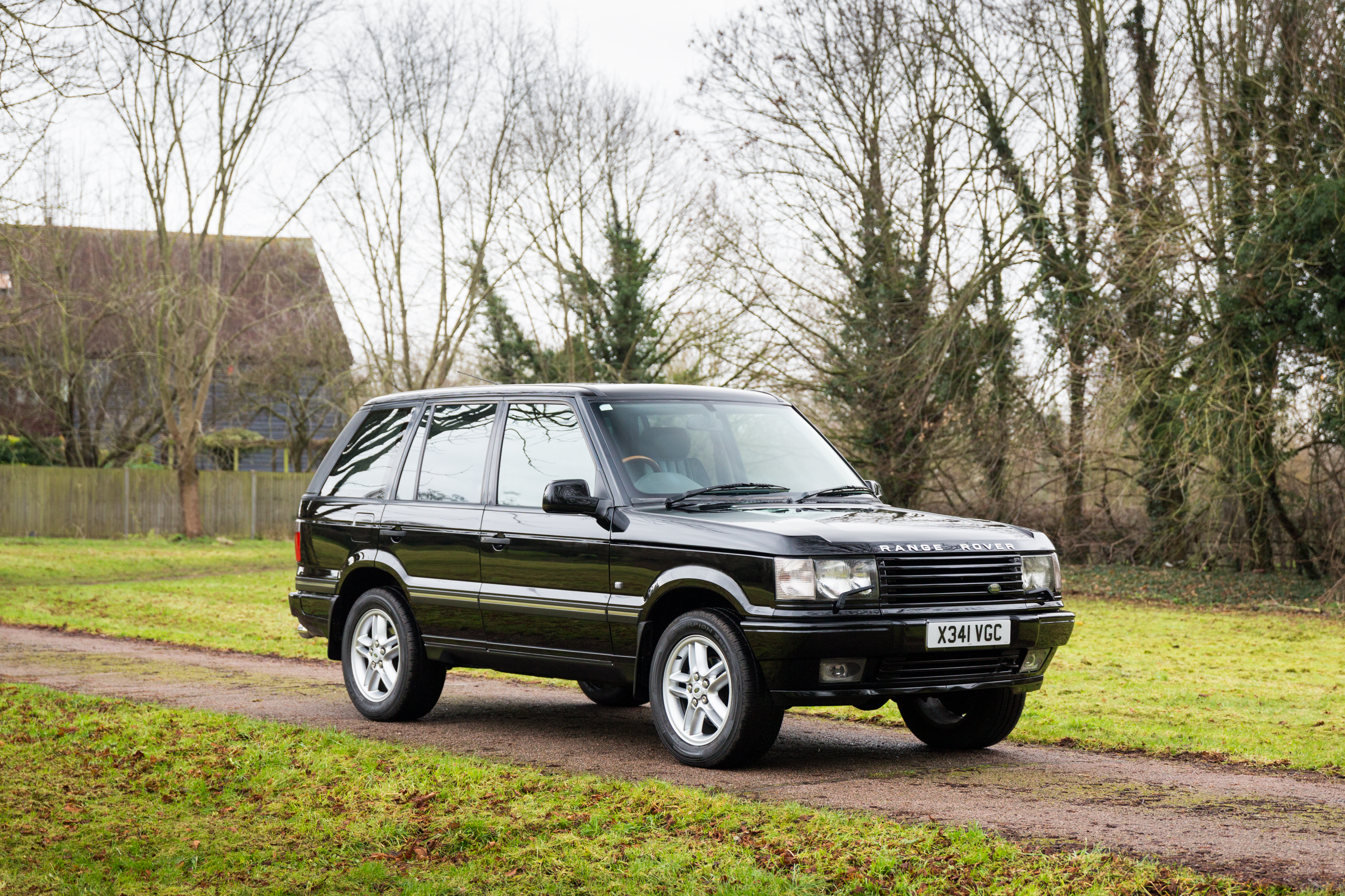 2001 RANGE ROVER 4.6 VOGUE (P38) for sale by auction in Letchworth ...