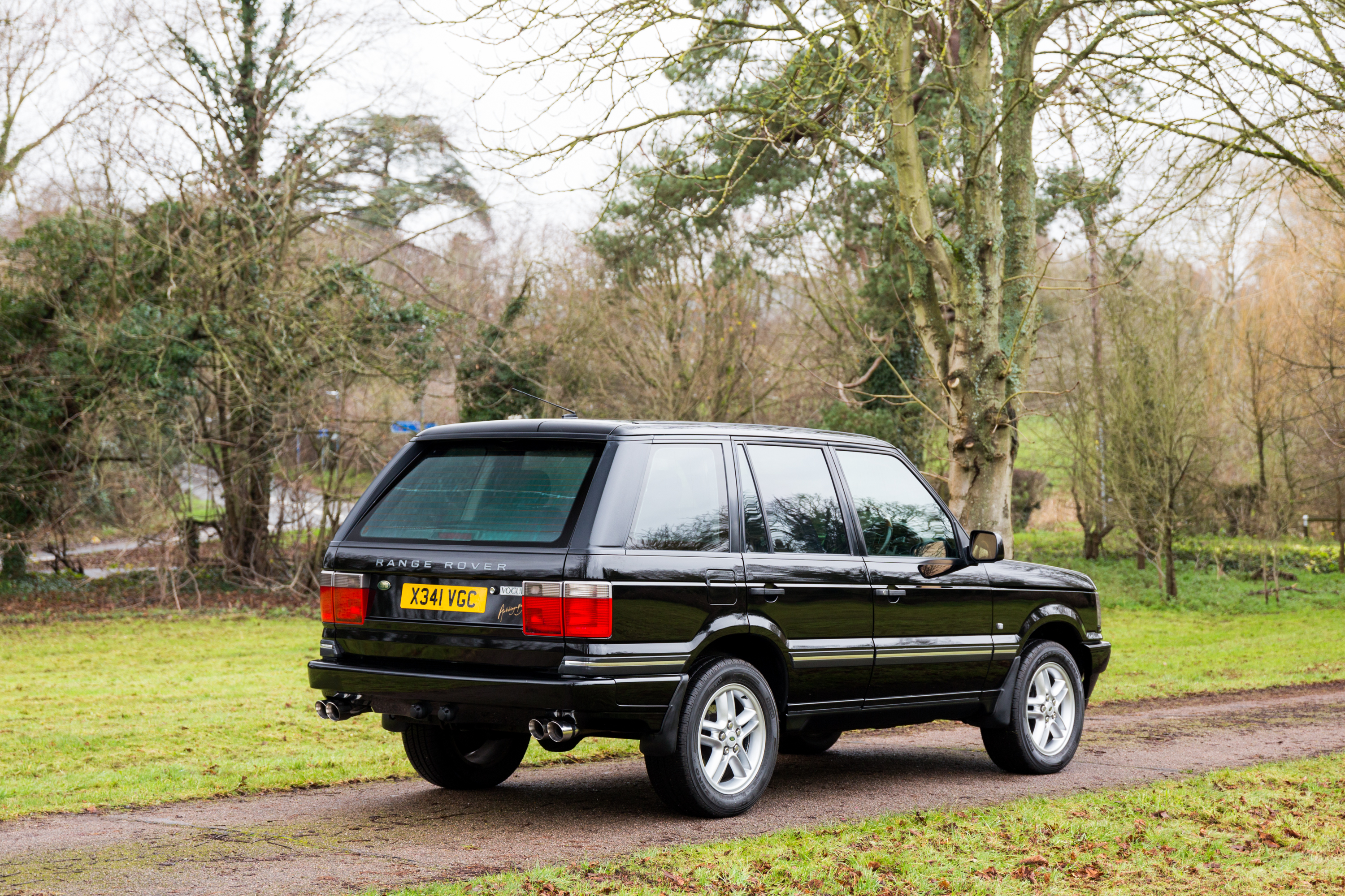 2001 RANGE ROVER 4.6 VOGUE (P38)