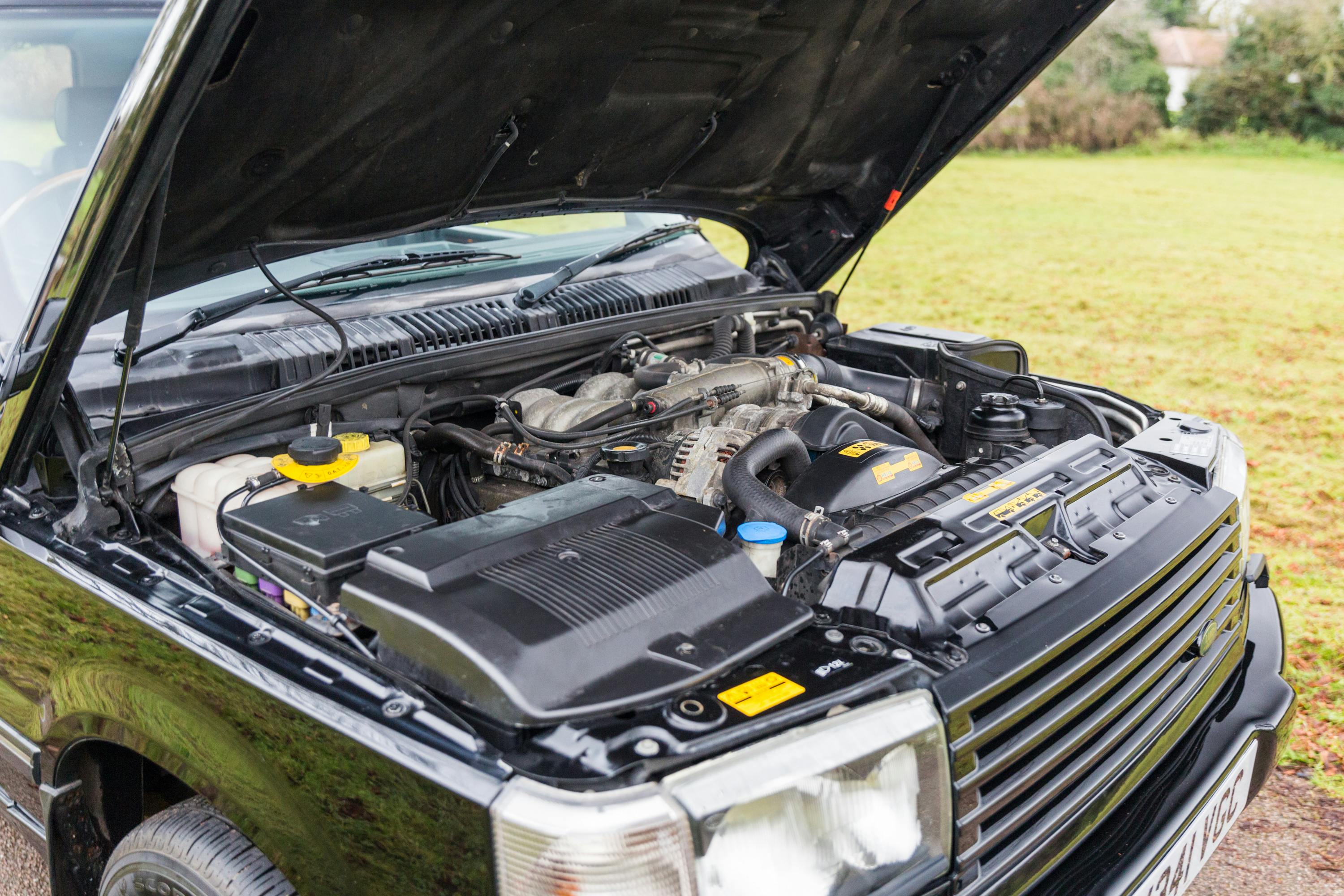 2001 RANGE ROVER 4.6 VOGUE (P38)