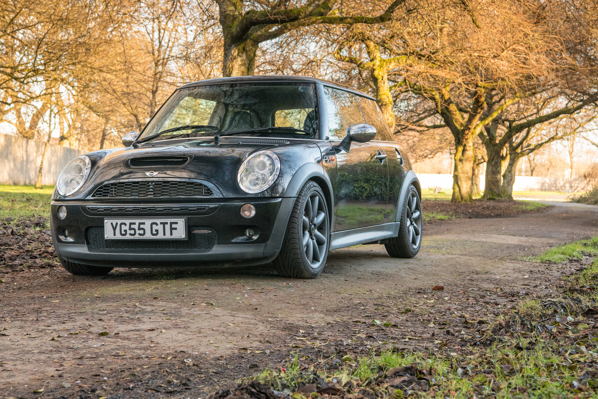 NO RESERVE: 2005 MINI COOPER S - JCW TUNING KIT