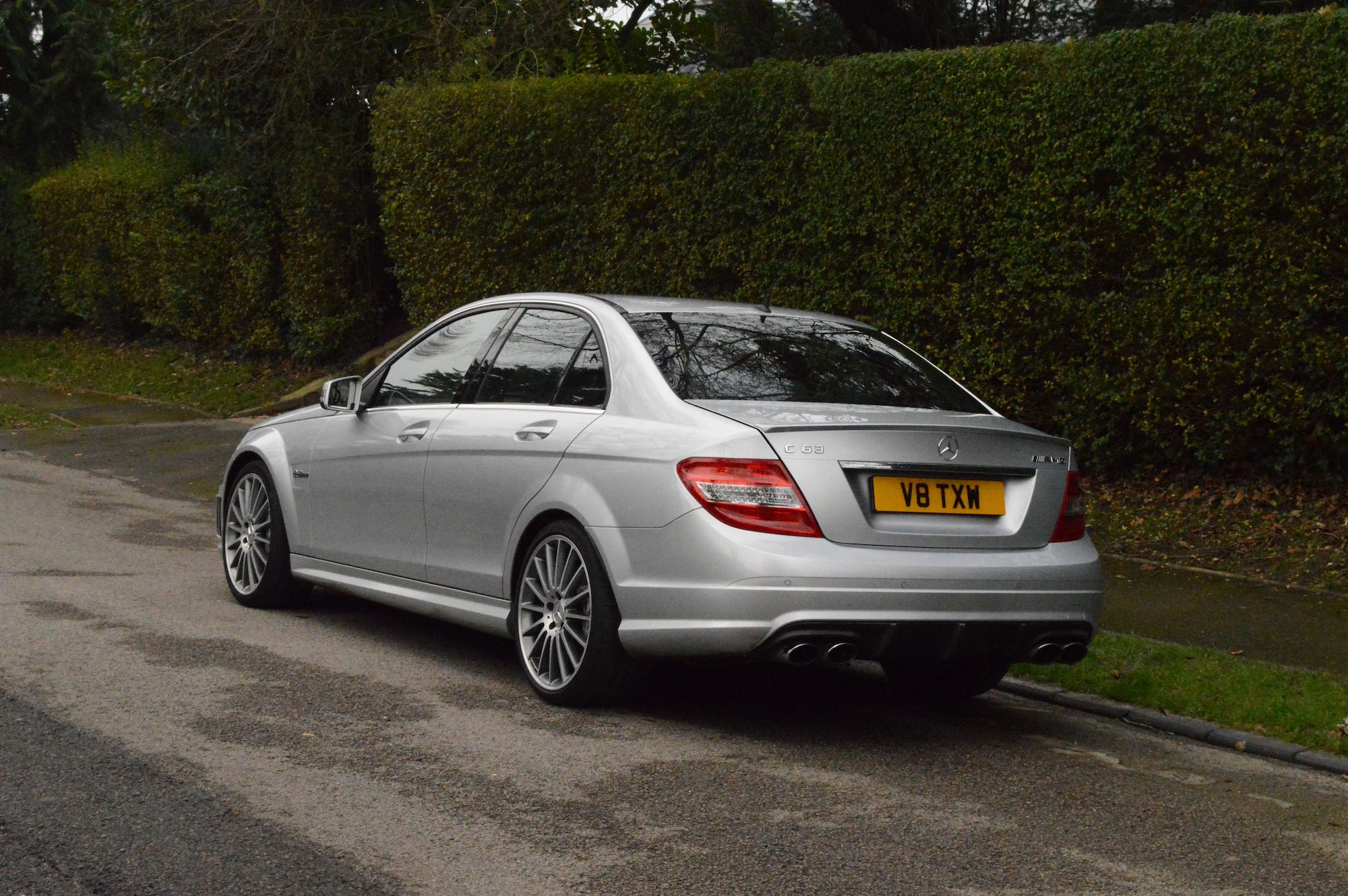 2010 MERCEDES-BENZ C63 AMG