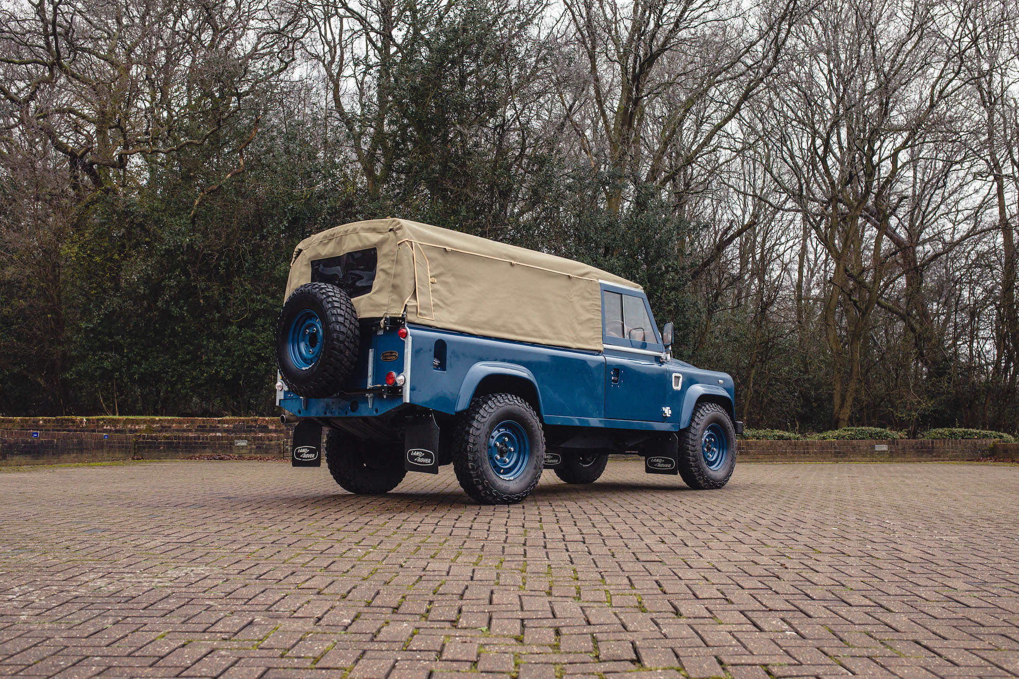 2011 LAND ROVER DEFENDER 110 CUSTOM