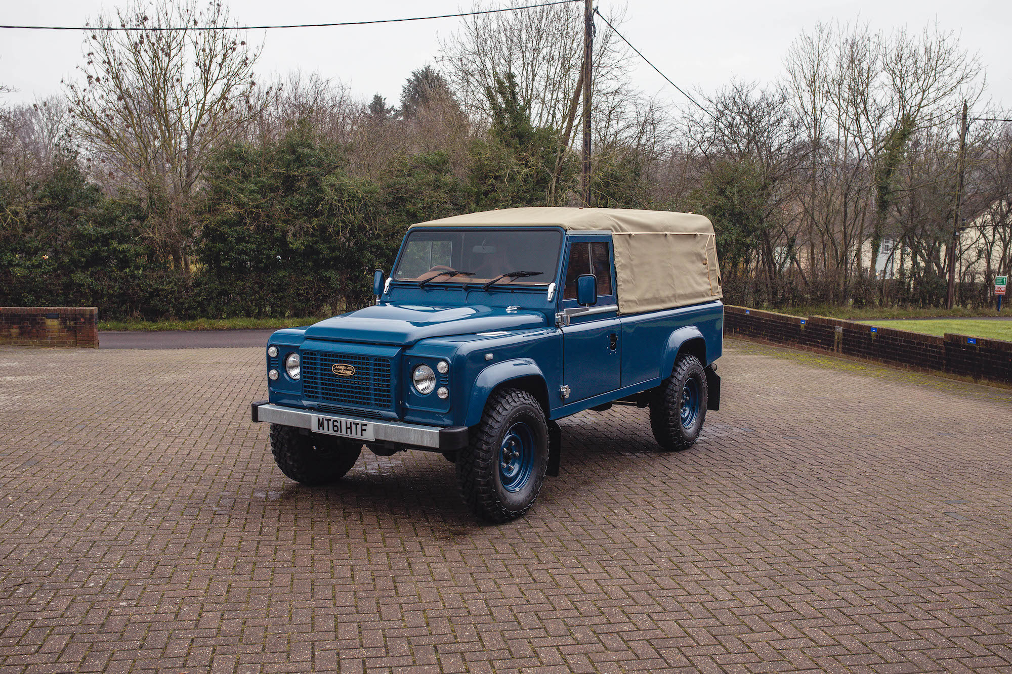 2011 LAND ROVER DEFENDER 110 CUSTOM