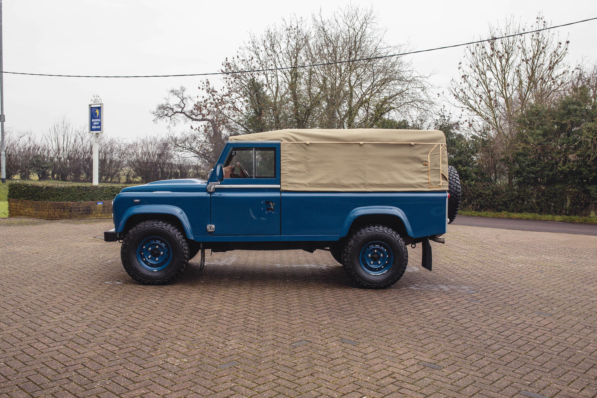2011 LAND ROVER DEFENDER 110 CUSTOM