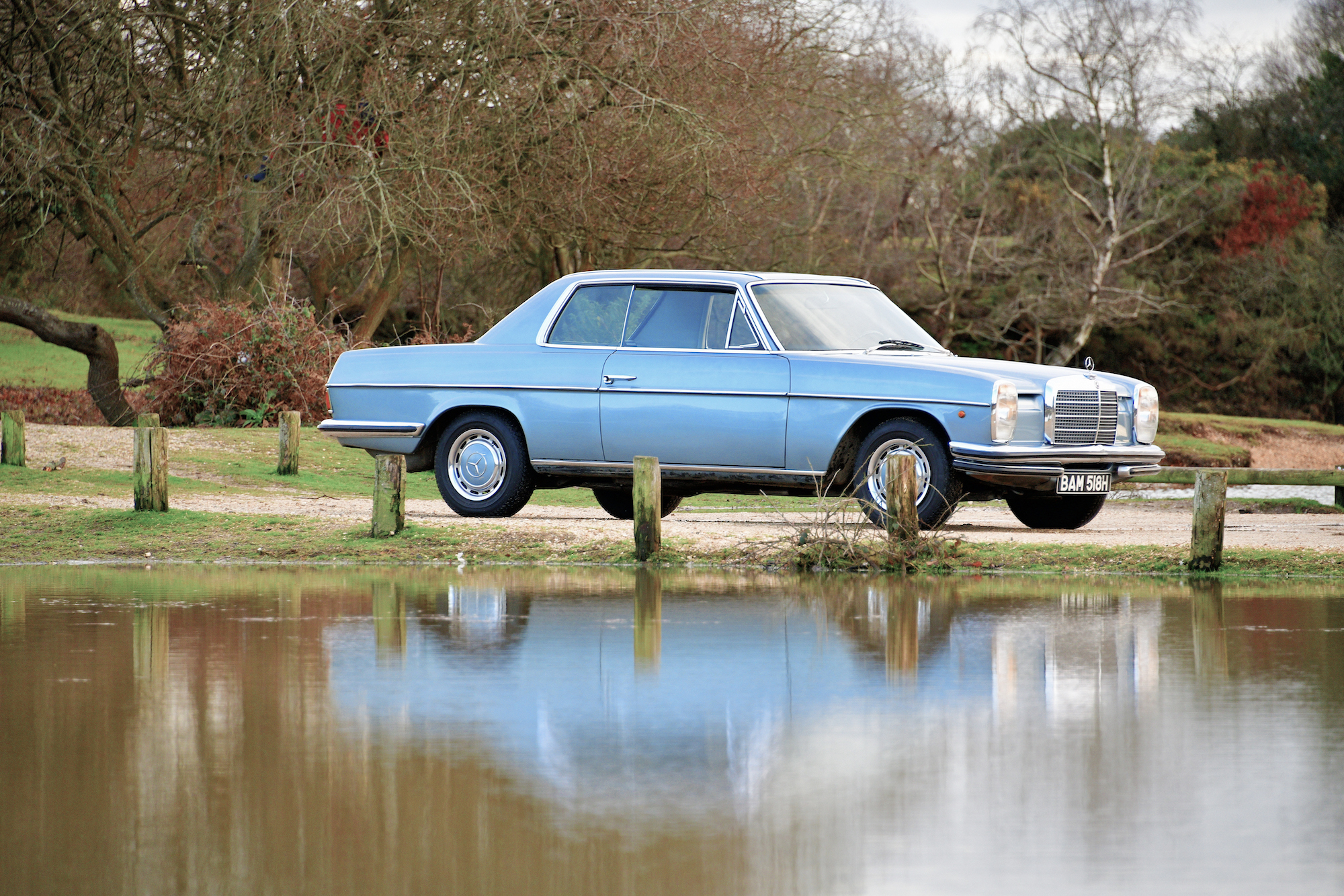 1970 MERCEDES-BENZ (W114) 250 CE