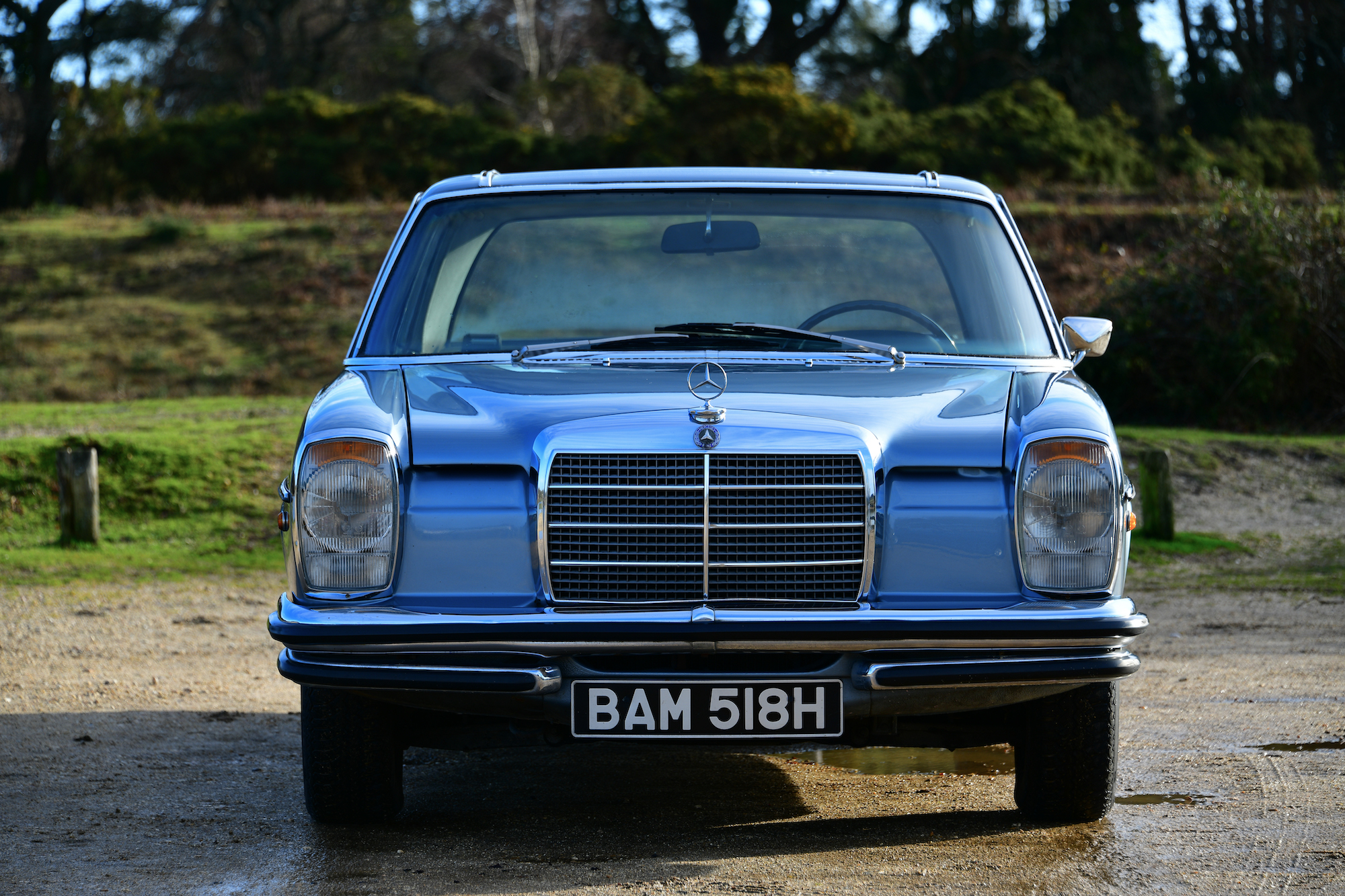 1970 MERCEDES-BENZ (W114) 250 CE