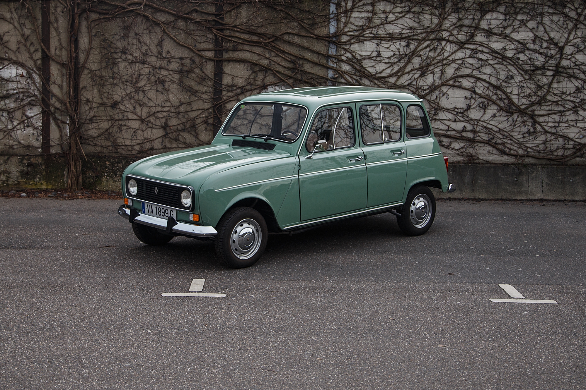 1978 RENAULT 4 TL for sale in Düsseldorf, Germany