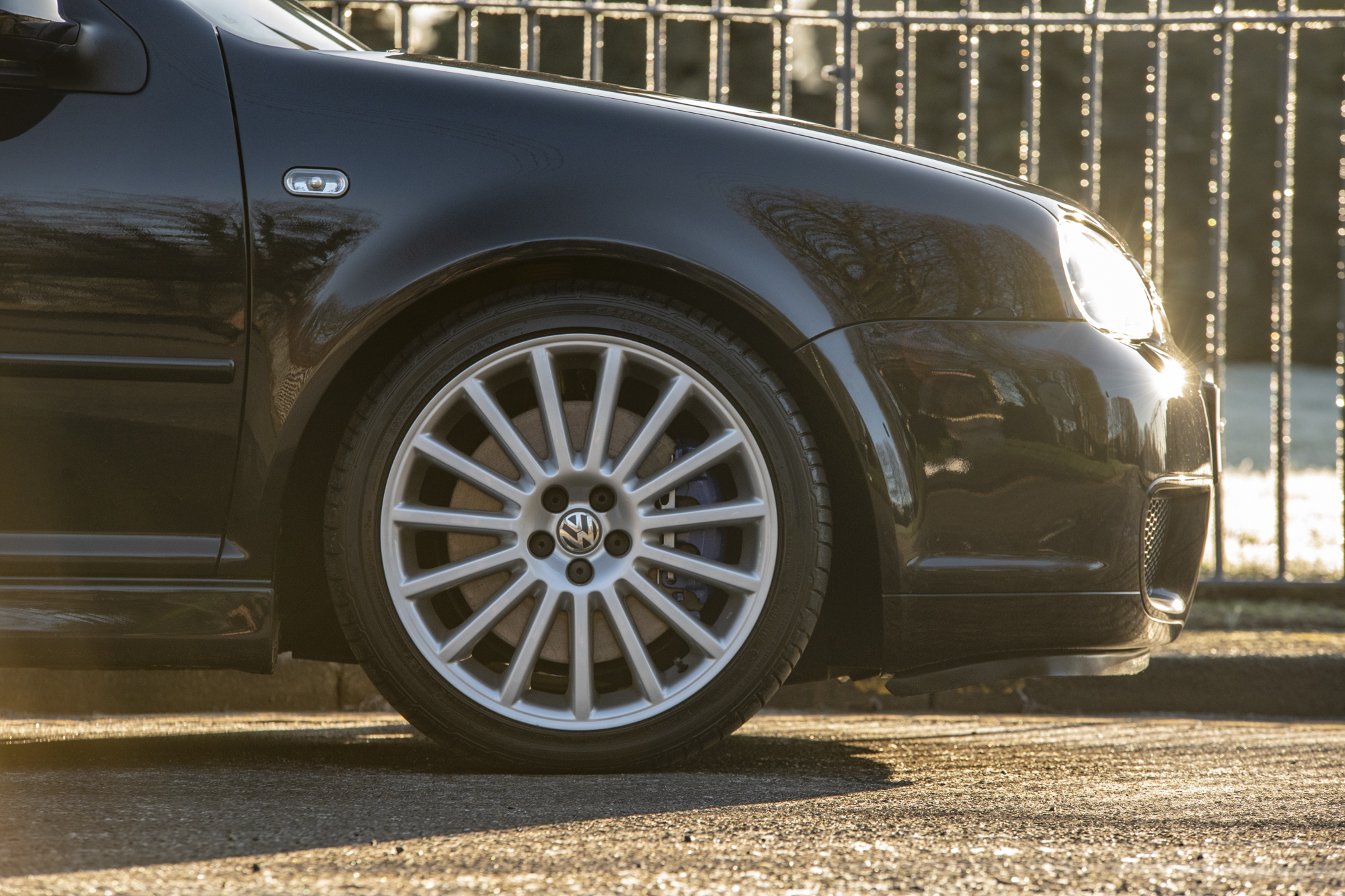 2003 VOLKSWAGEN GOLF (MK4) R32