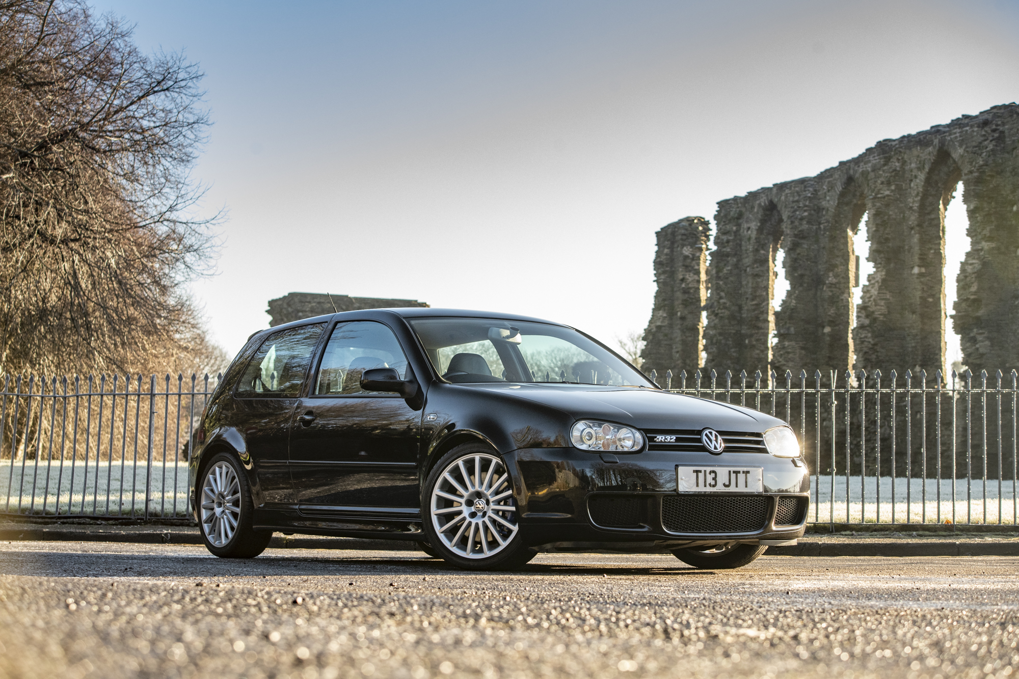 2003 VOLKSWAGEN GOLF (MK4) R32