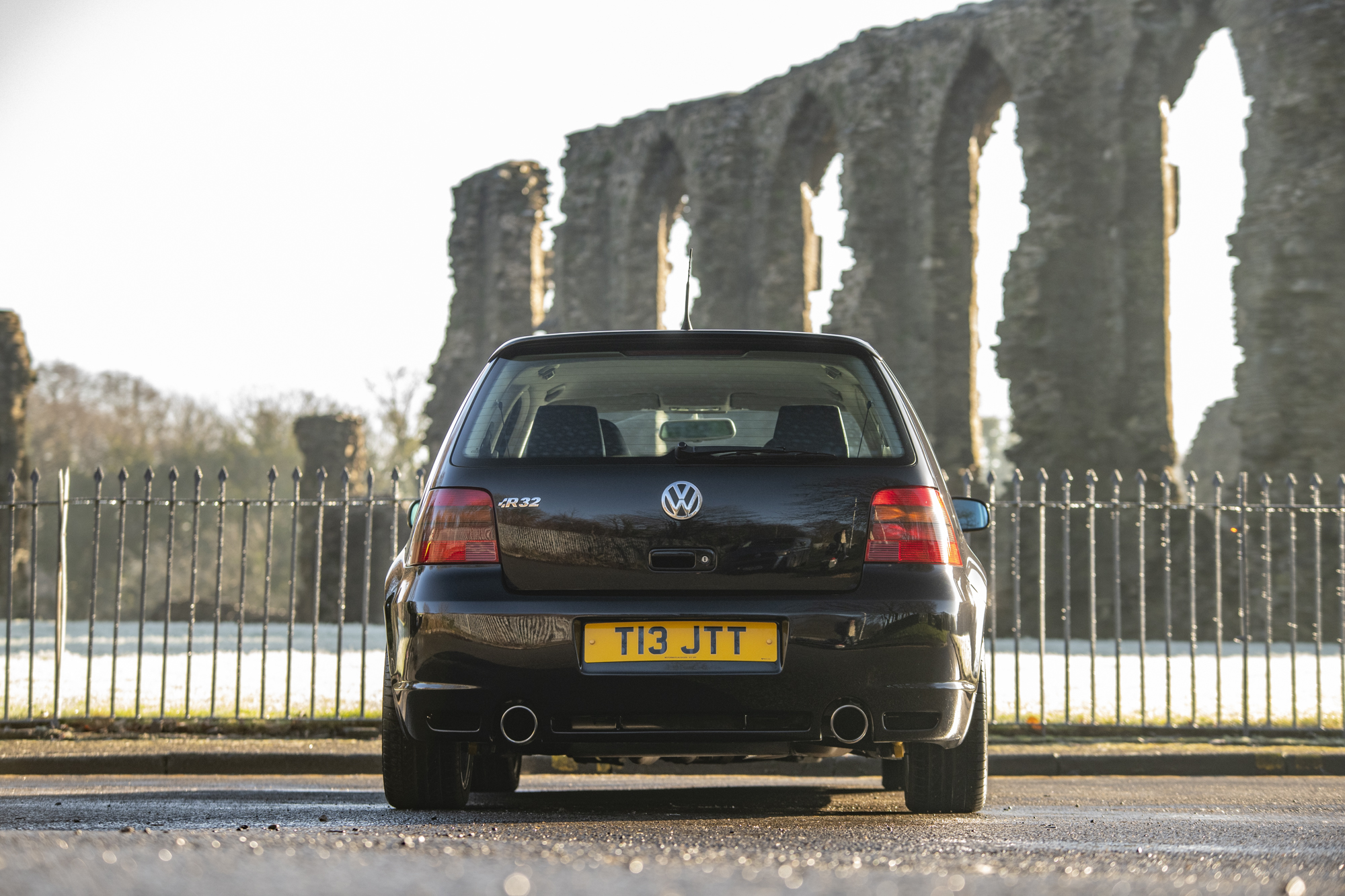 2003 VOLKSWAGEN GOLF (MK4) R32
