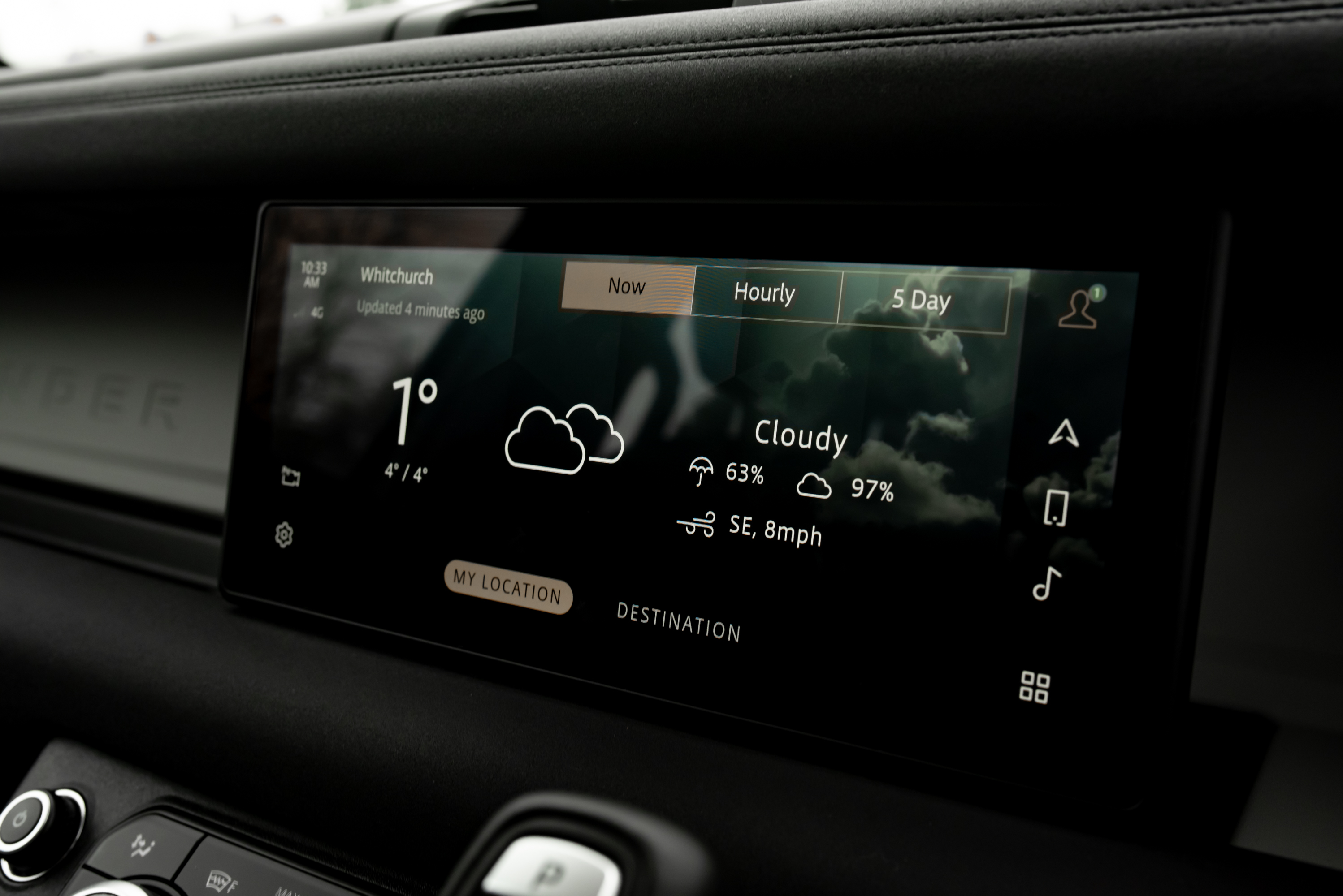 2020 LAND ROVER DEFENDER 110 D200 - 950 MILES