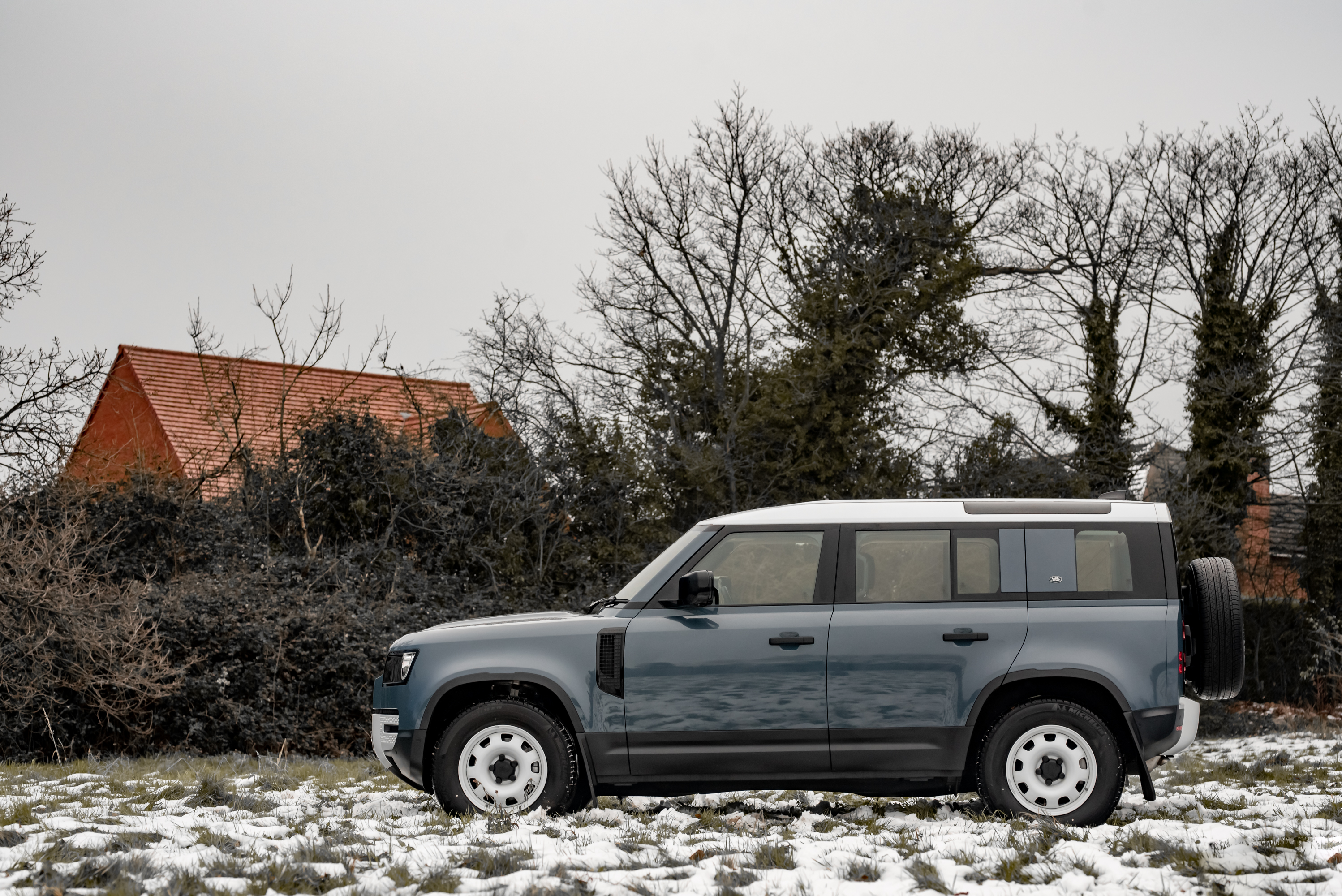 2020 LAND ROVER DEFENDER 110 D200 - 950 MILES