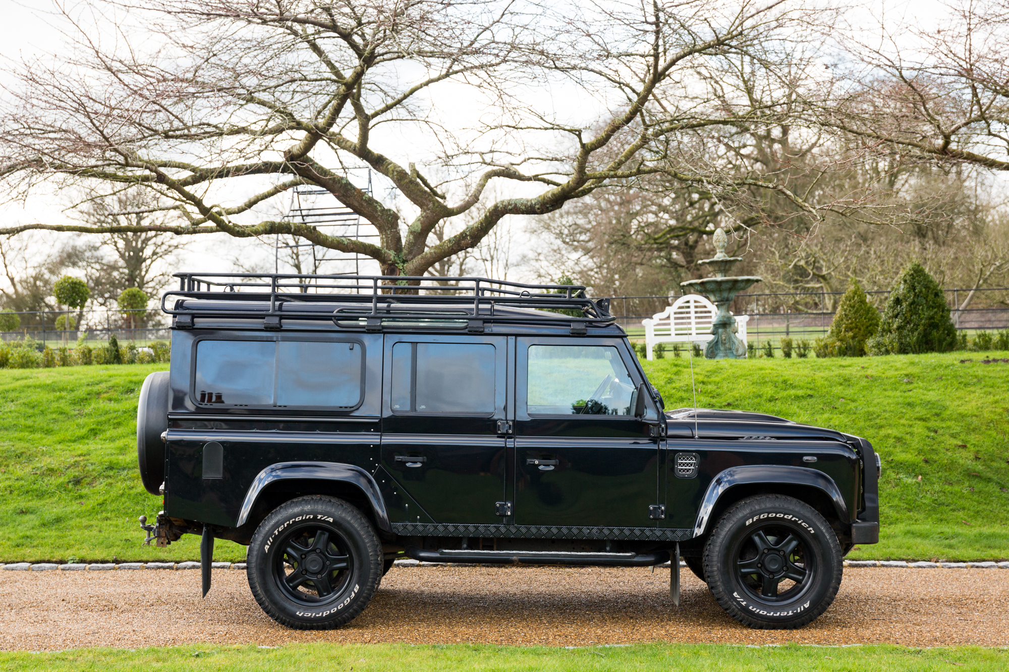 2011 LAND ROVER DEFENDER 110 XS for sale by auction in Leatherhead ...