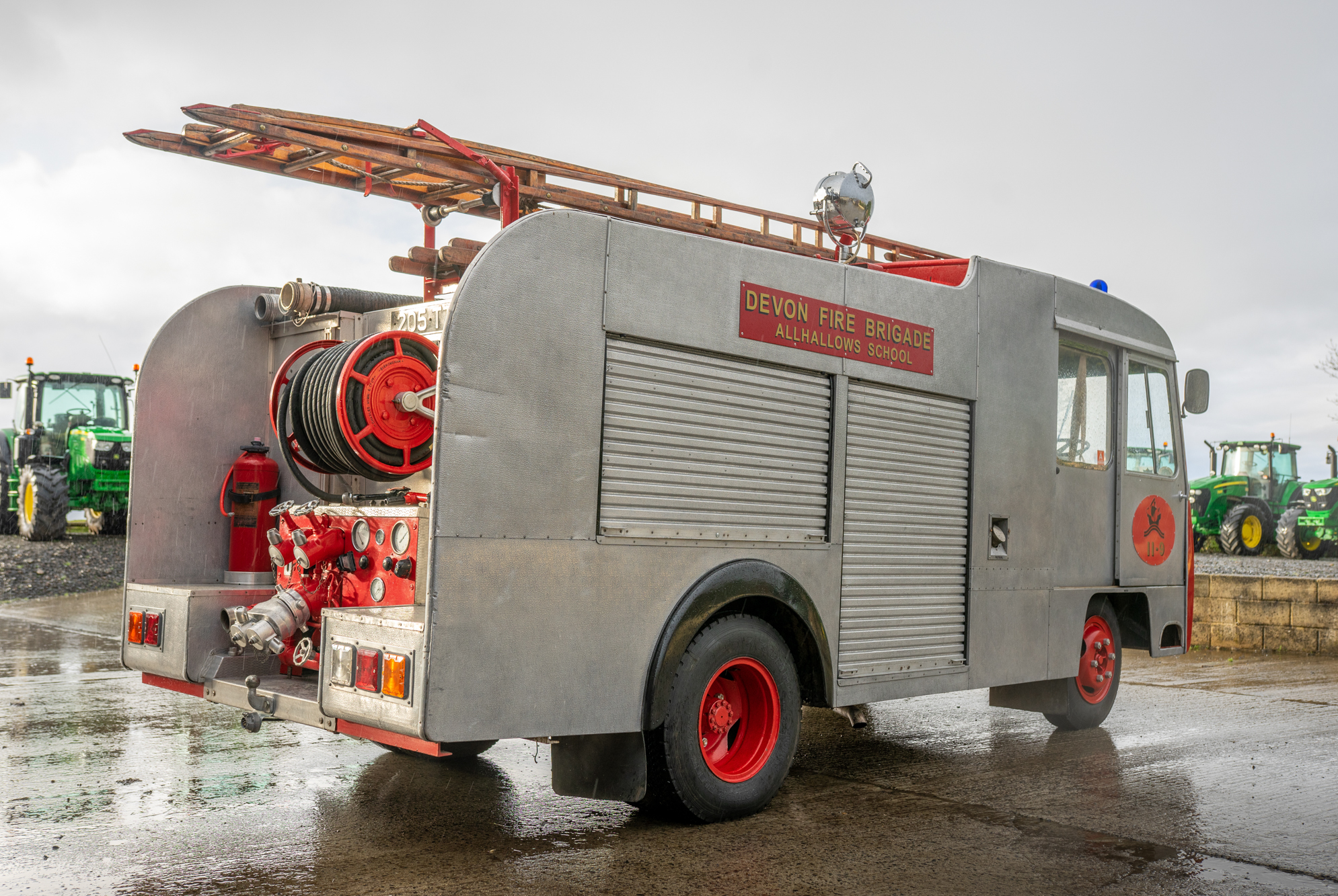1964 BEDFORD J2 FIRE ENGINE