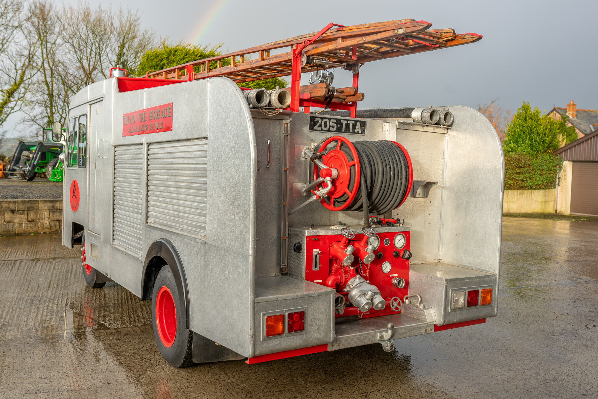 1964 BEDFORD J2 FIRE ENGINE for sale by auction in Crediton, Devon ...