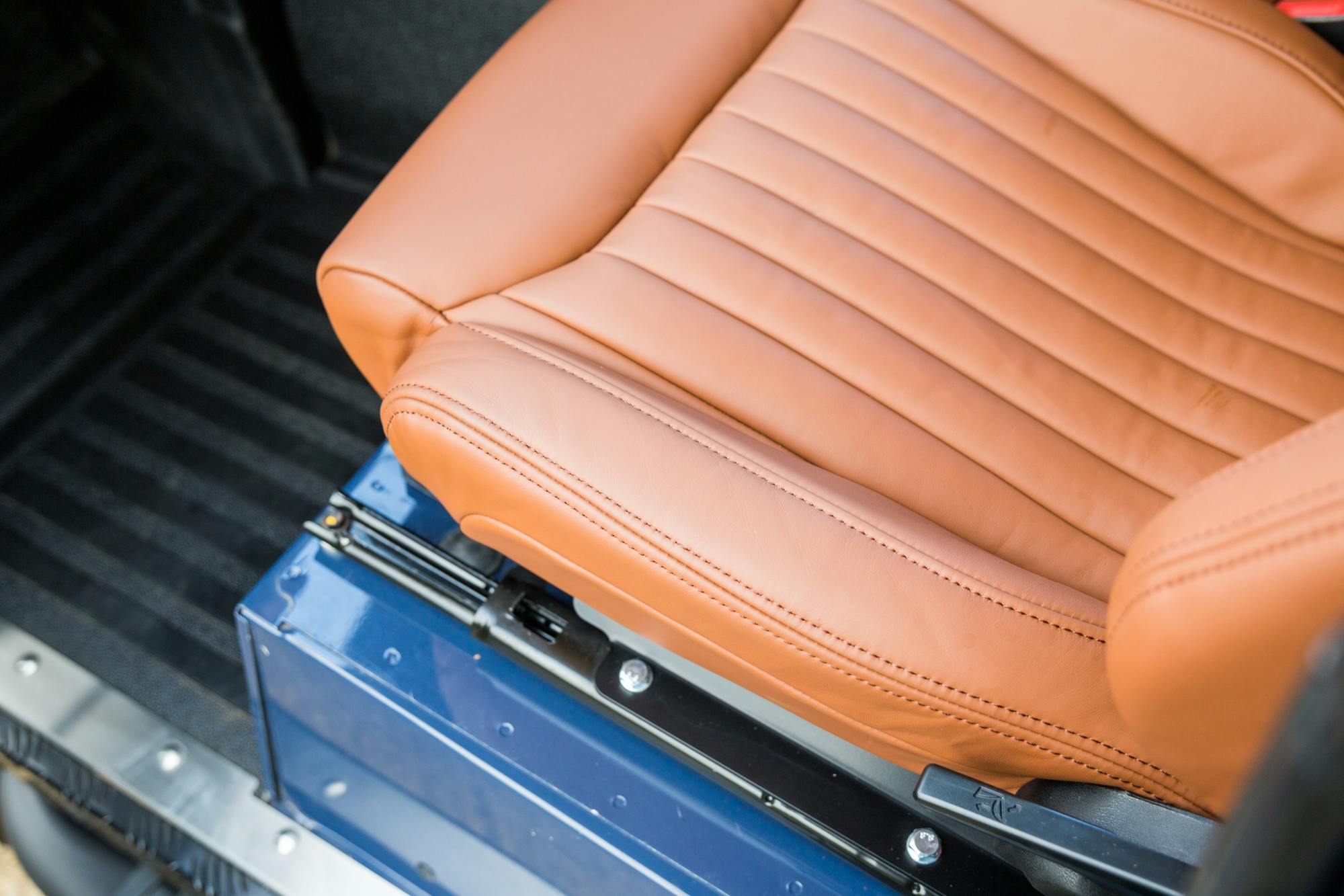 2010 LAND ROVER DEFENDER 90 SOFT TOP CUSTOM