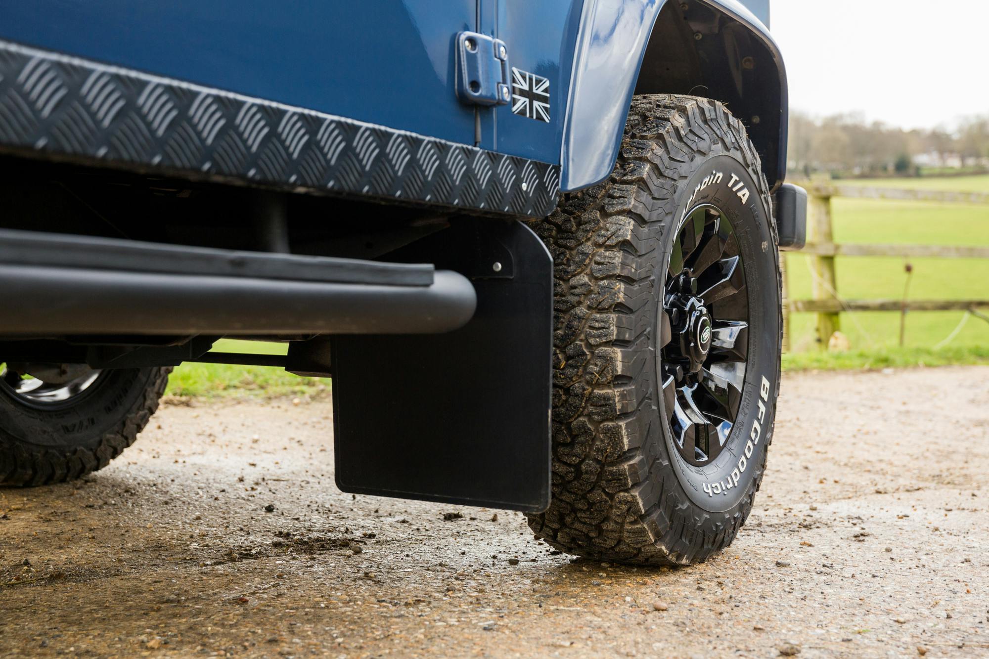 2010 LAND ROVER DEFENDER 90 SOFT TOP CUSTOM