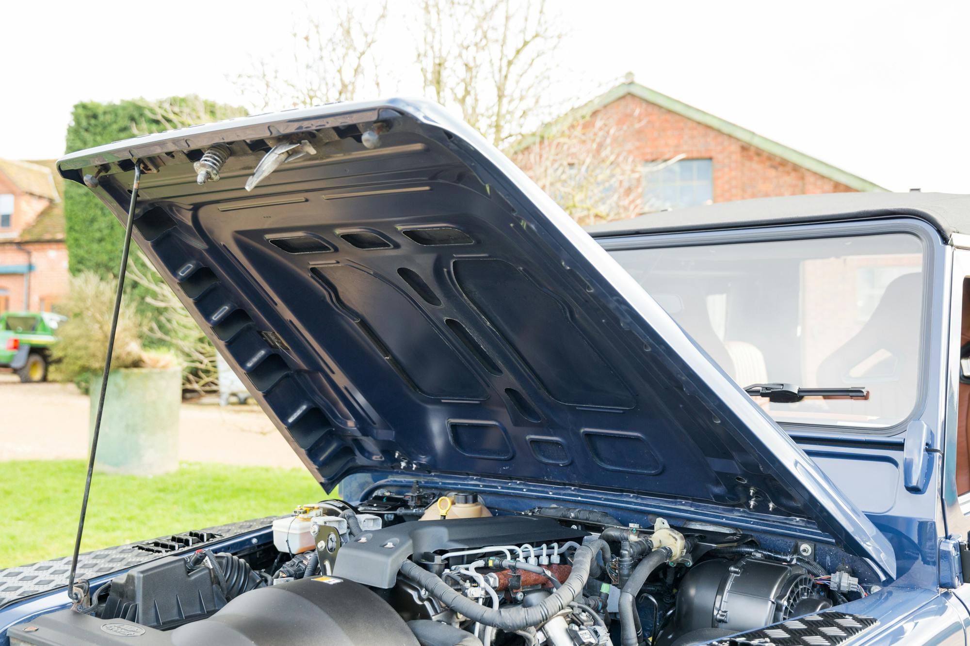 2010 LAND ROVER DEFENDER 90 SOFT TOP CUSTOM