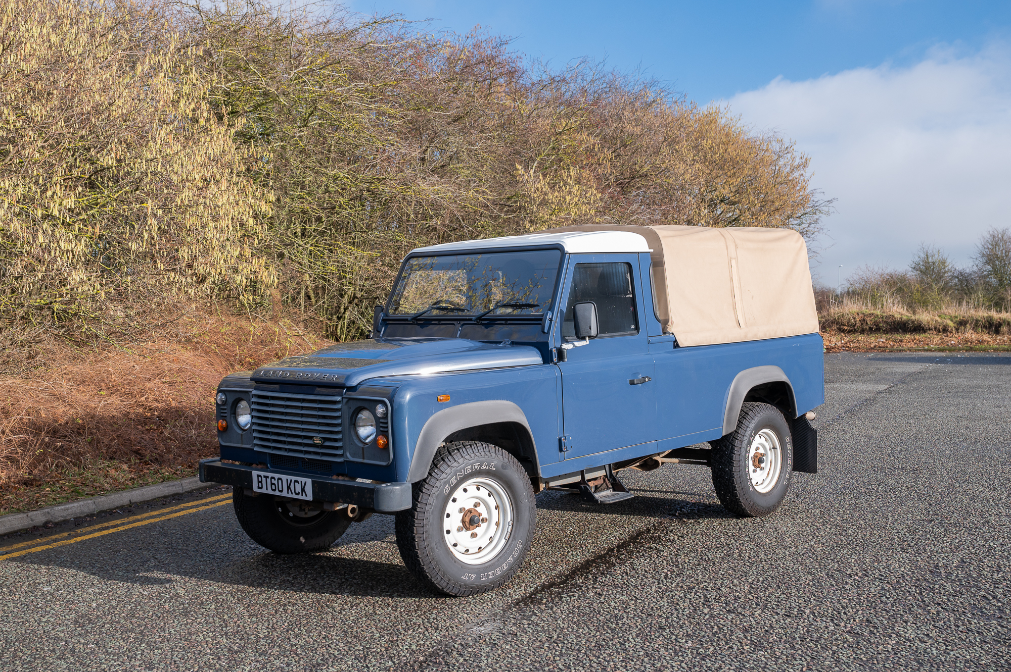 2011 LAND ROVER DEFENDER 110 SINGLE CAB PICKUP for sale by auction in ...