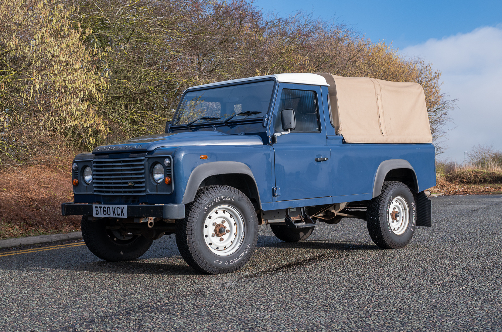 2011 LAND ROVER DEFENDER 110 SINGLE CAB PICKUP for sale by auction in ...