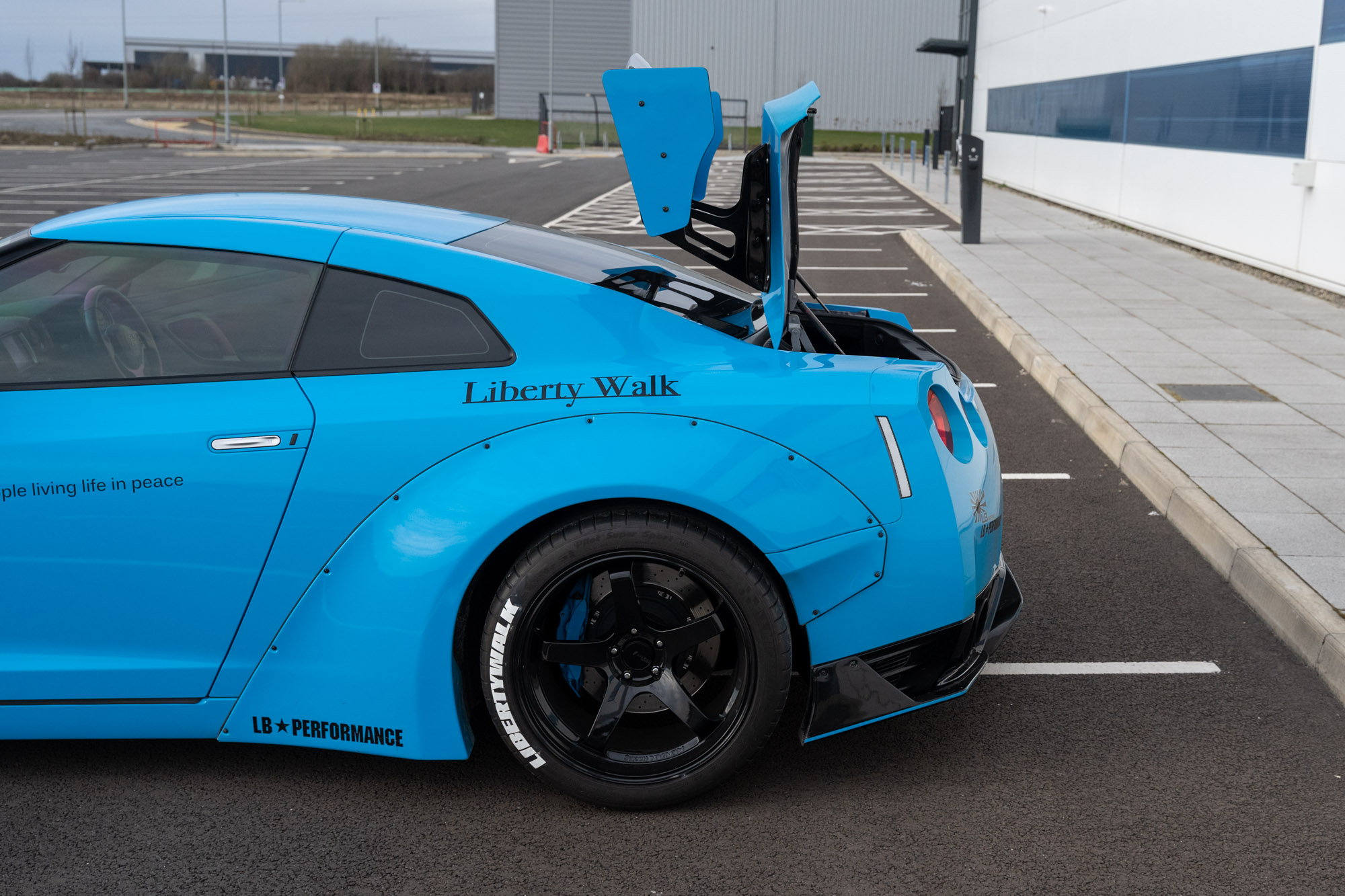 2015 NISSAN (R35) GT-R - LIBERTY WALK