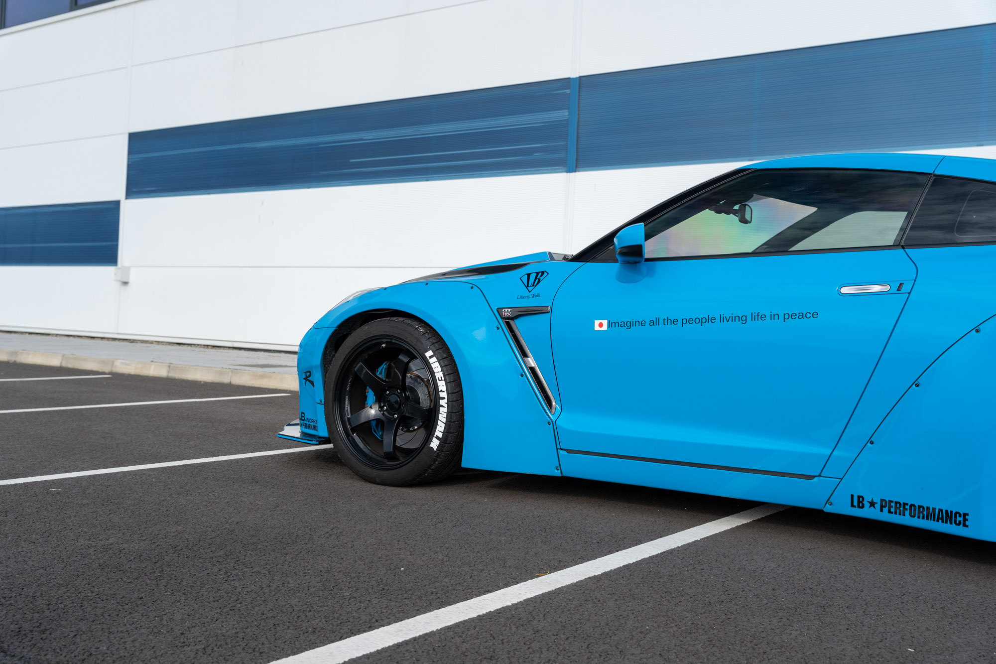 2015 NISSAN (R35) GT-R - LIBERTY WALK