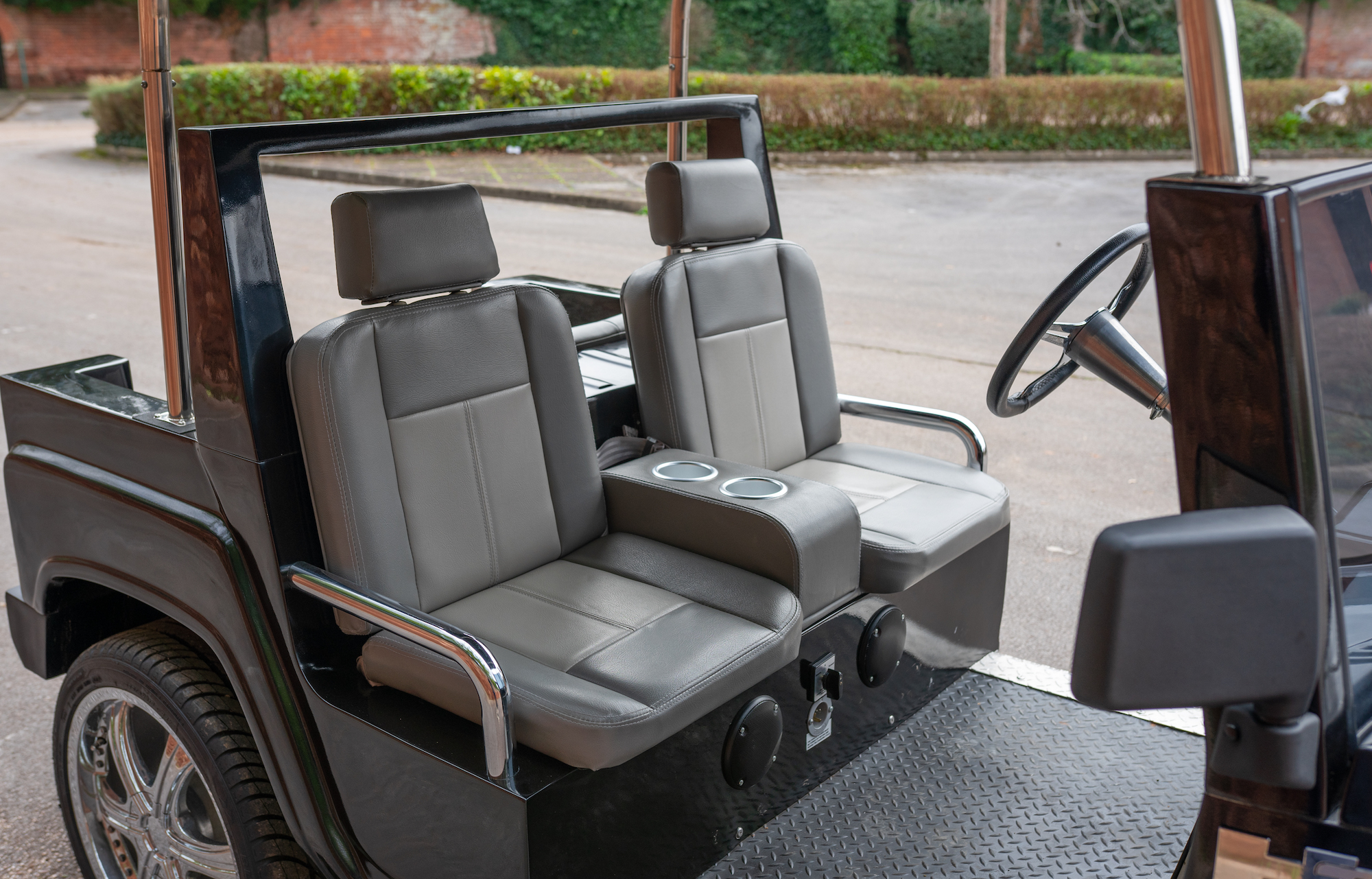 2011 ACG CARS - HUMMER H3 GOLF BUGGY