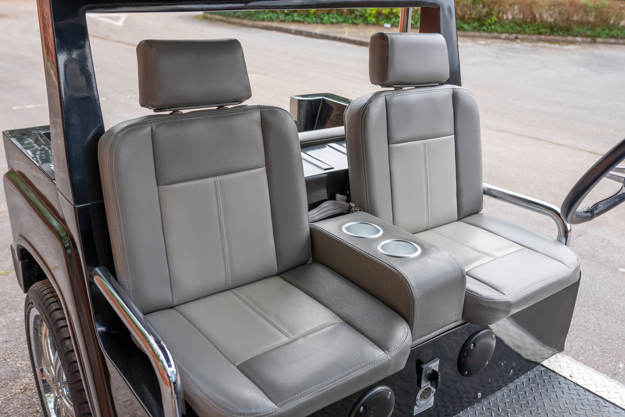 2011 ACG CARS - HUMMER H3 GOLF BUGGY