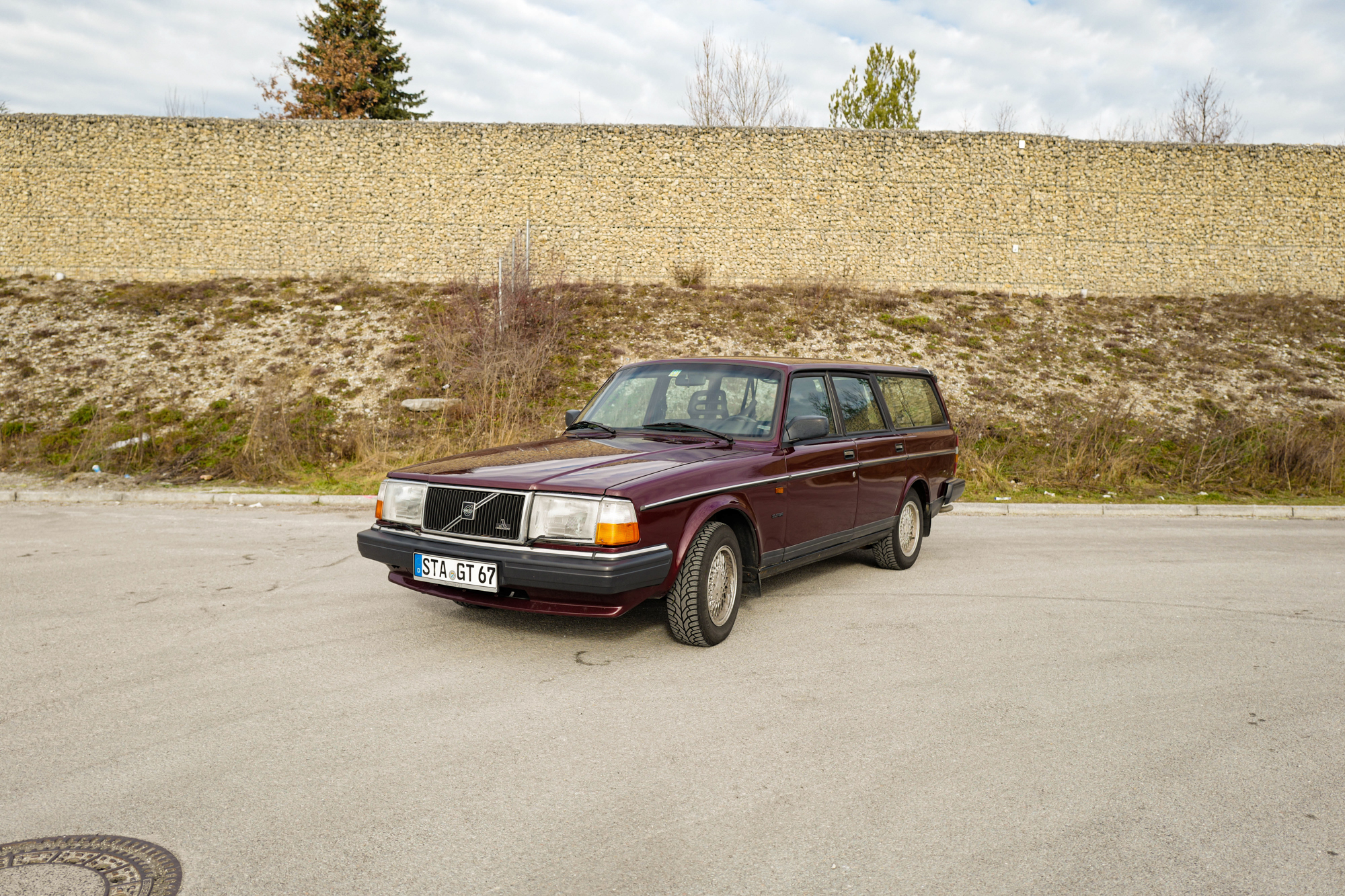 1995 VOLVO 245