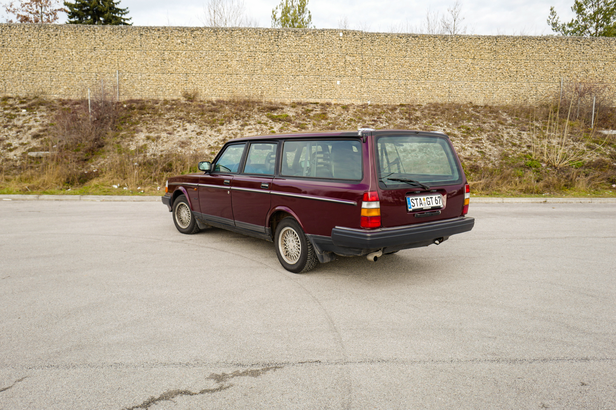 1995 VOLVO 245