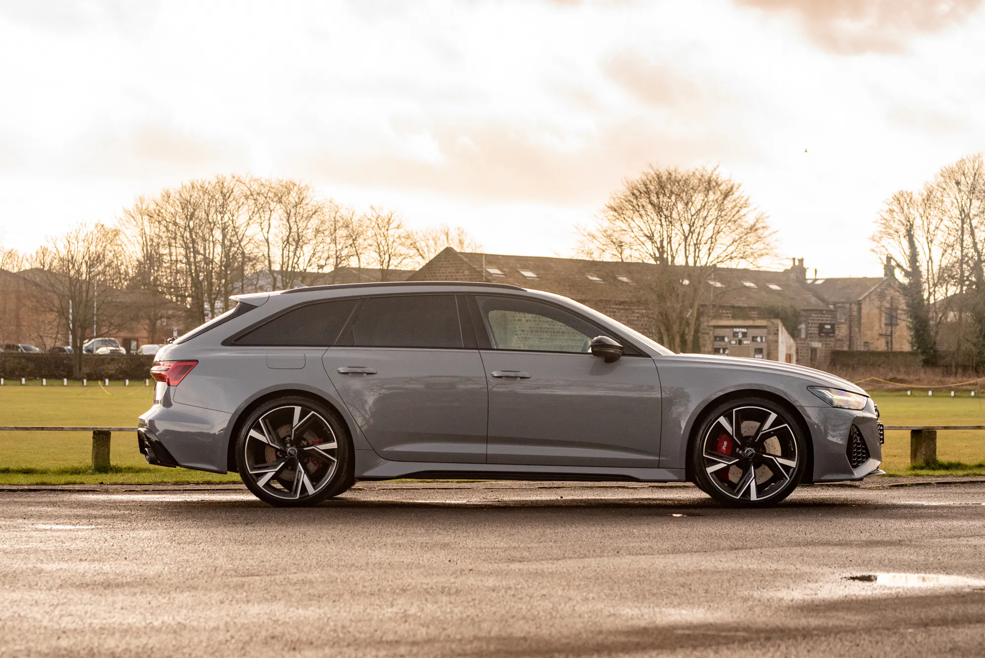 2020 AUDI RS6 AVANT - LAUNCH EDITION