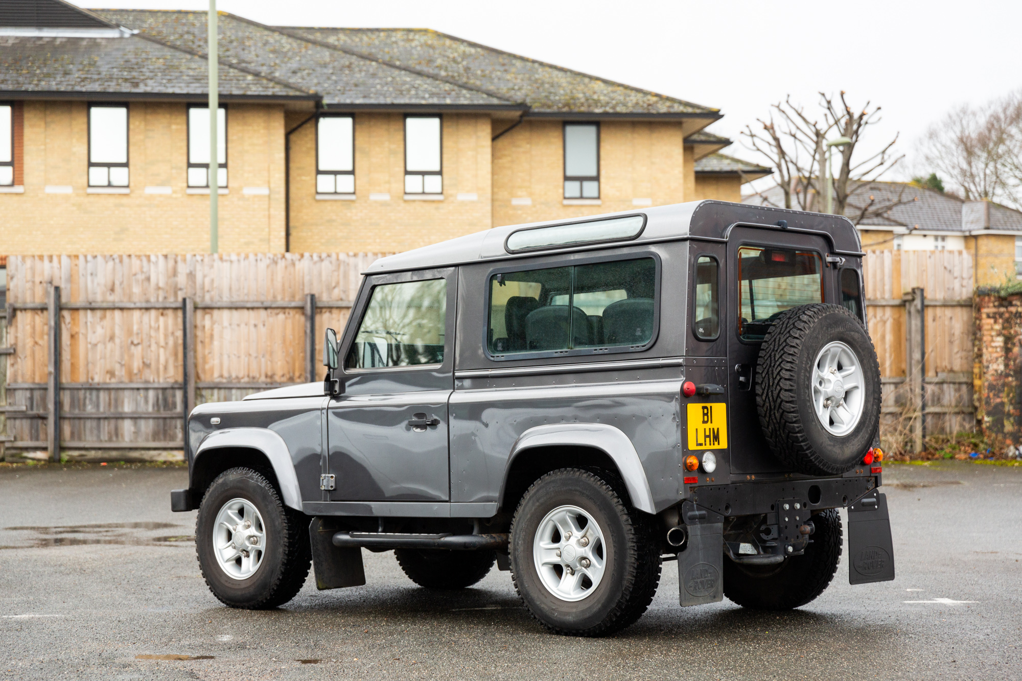 2005 LAND ROVER DEFENDER 90 XS TD5 for sale by auction in Epsom, Surrey ...
