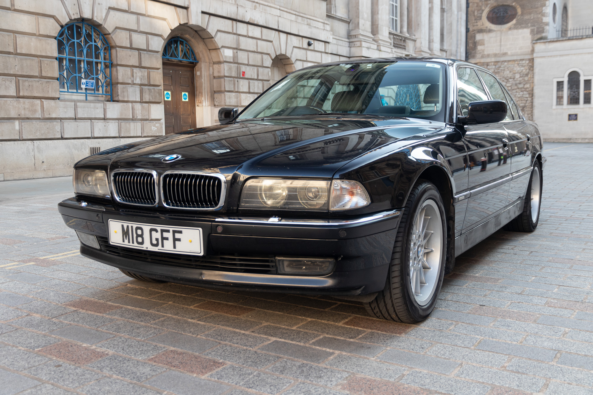 1998 BMW 750i