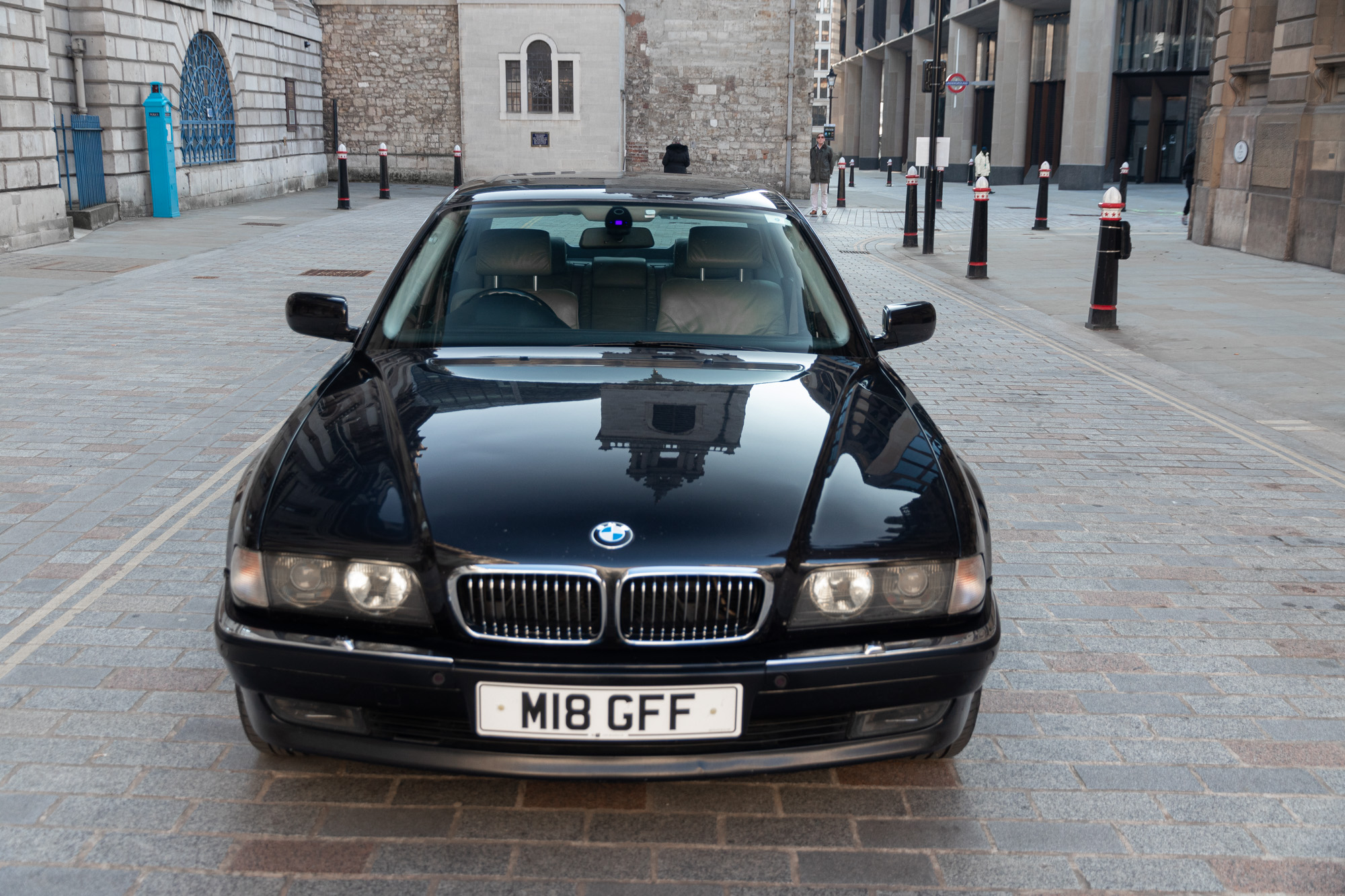 1998 BMW 750i
